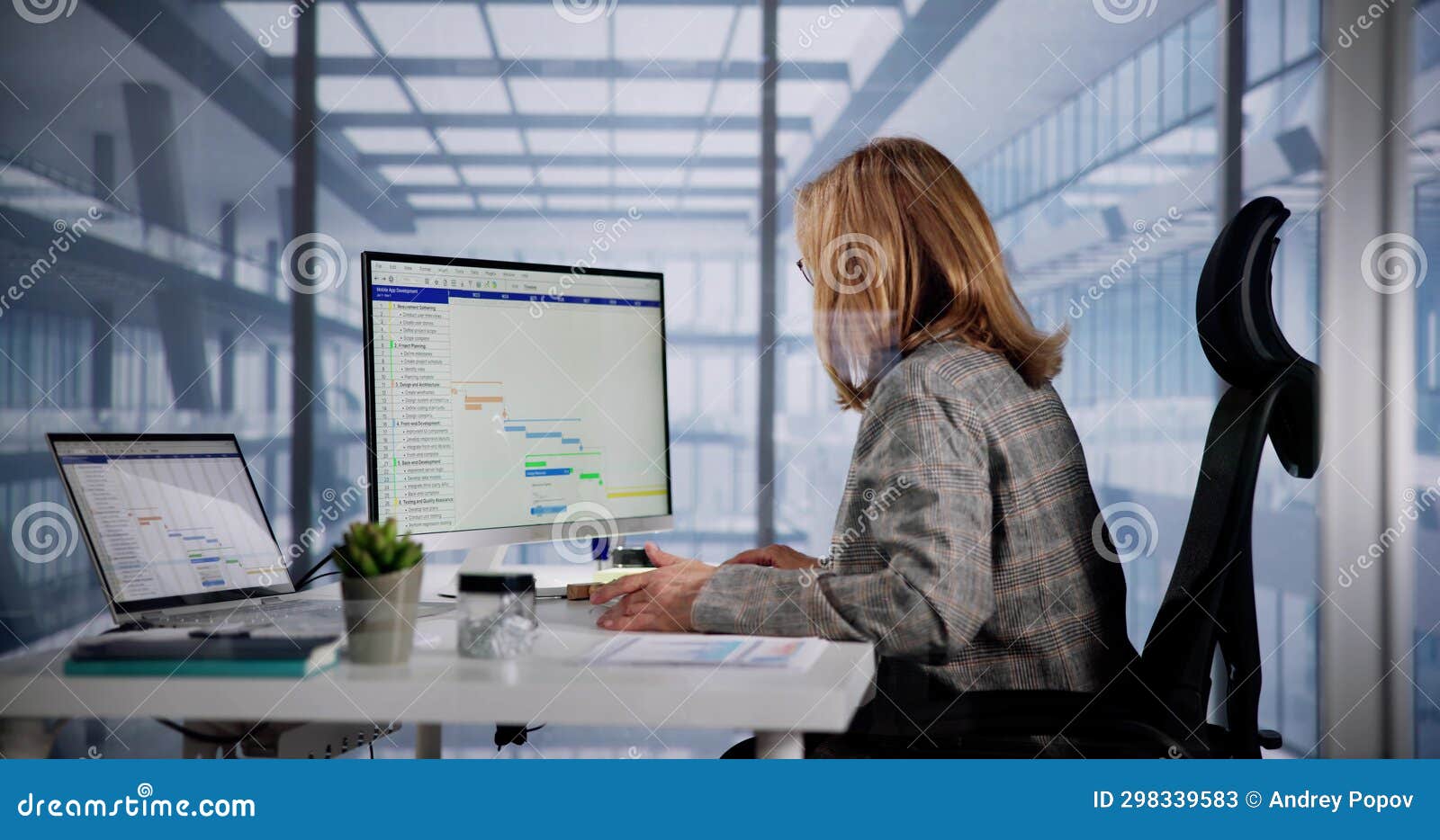 Efficient Project Manager S Plan: Gantt Software Banner Stock Image ...