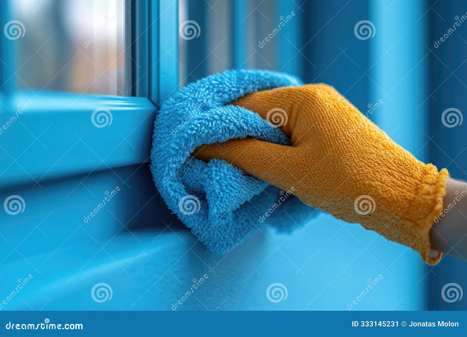 Effortlessly Cleaning UPVC Aluminum Window Frames: a Quick Guide To ...