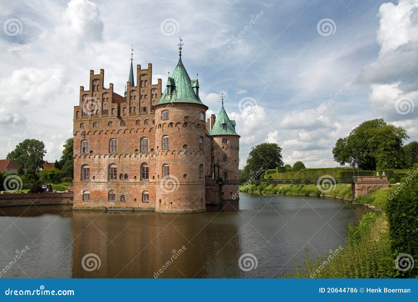 Egeskov castle stock photo. Image of picturesque, outdoors - 20644786