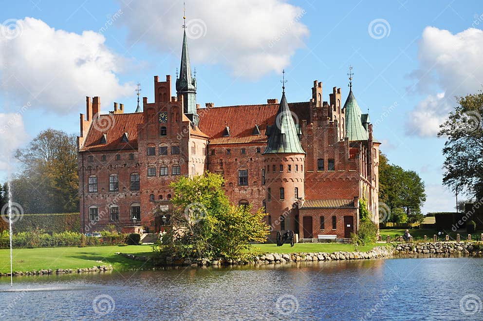 Egeskov castle stock photo. Image of travel, castle, beautiful - 27038522