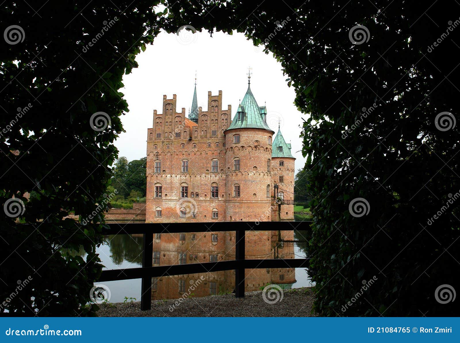 Egeskov castle Denmark stock image. Image of gate, home - 21084765