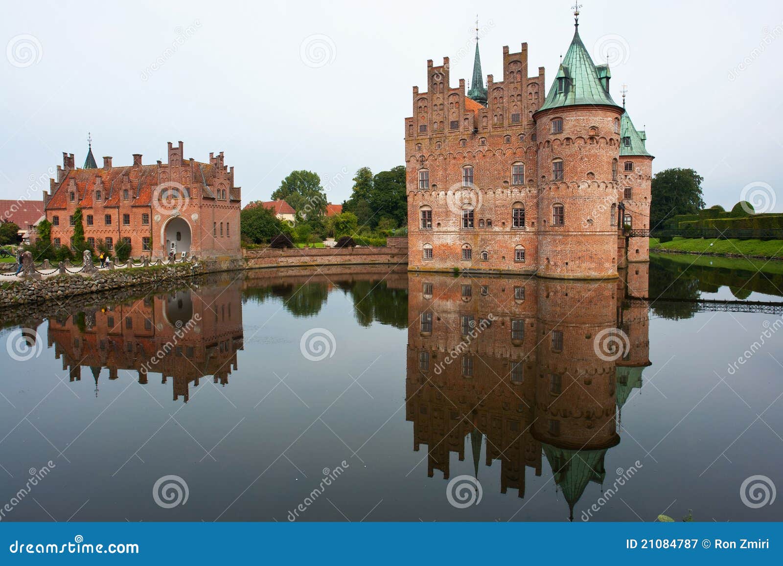 Egeskov Castle Funen Denmark Stock Image - Image of architecture, fort ...