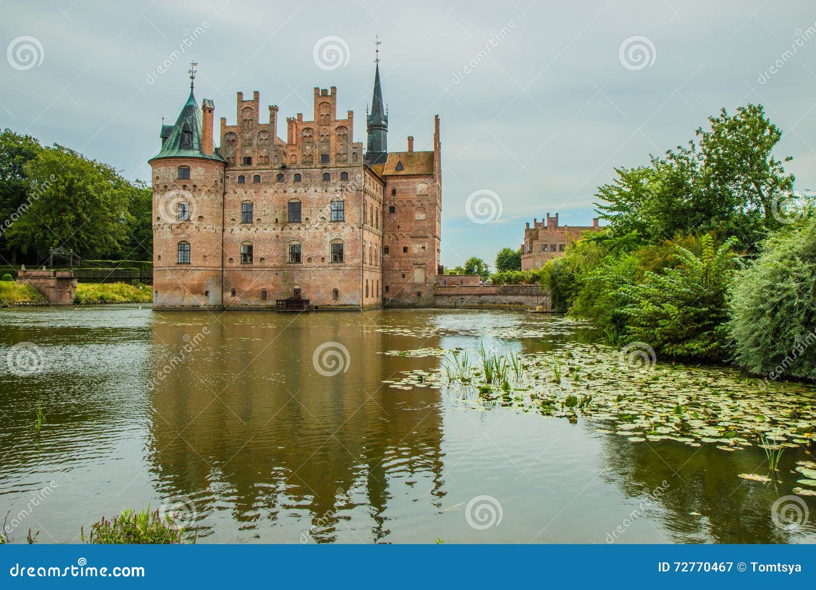 Egeskov slot in Denmark stock image. Image of historical - 72770467