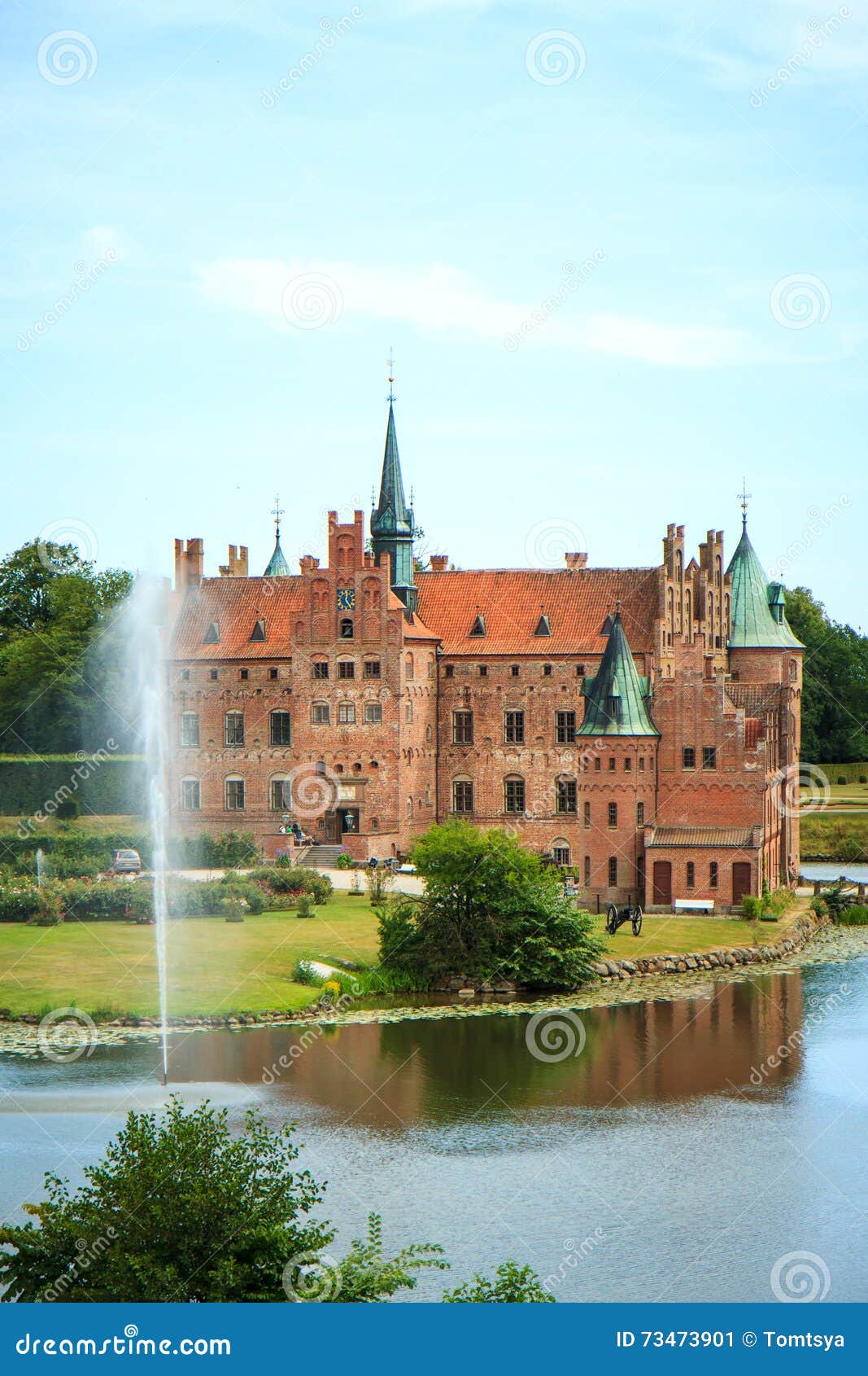 Egeskov slot in Denmark stock image. Image of museum - 73473901