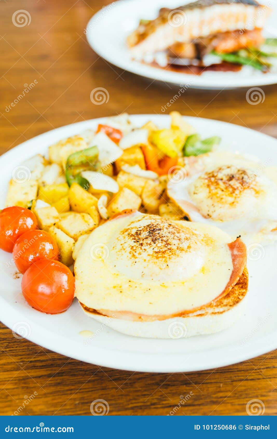 Egg Benedict with Vegetable for Breakfast Stock Photo - Image of ...