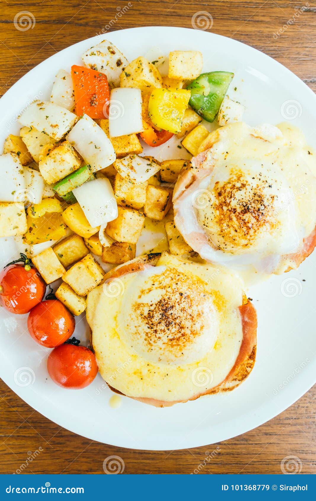 Egg Benedict with Vegetable for Breakfast Stock Image - Image of dish ...
