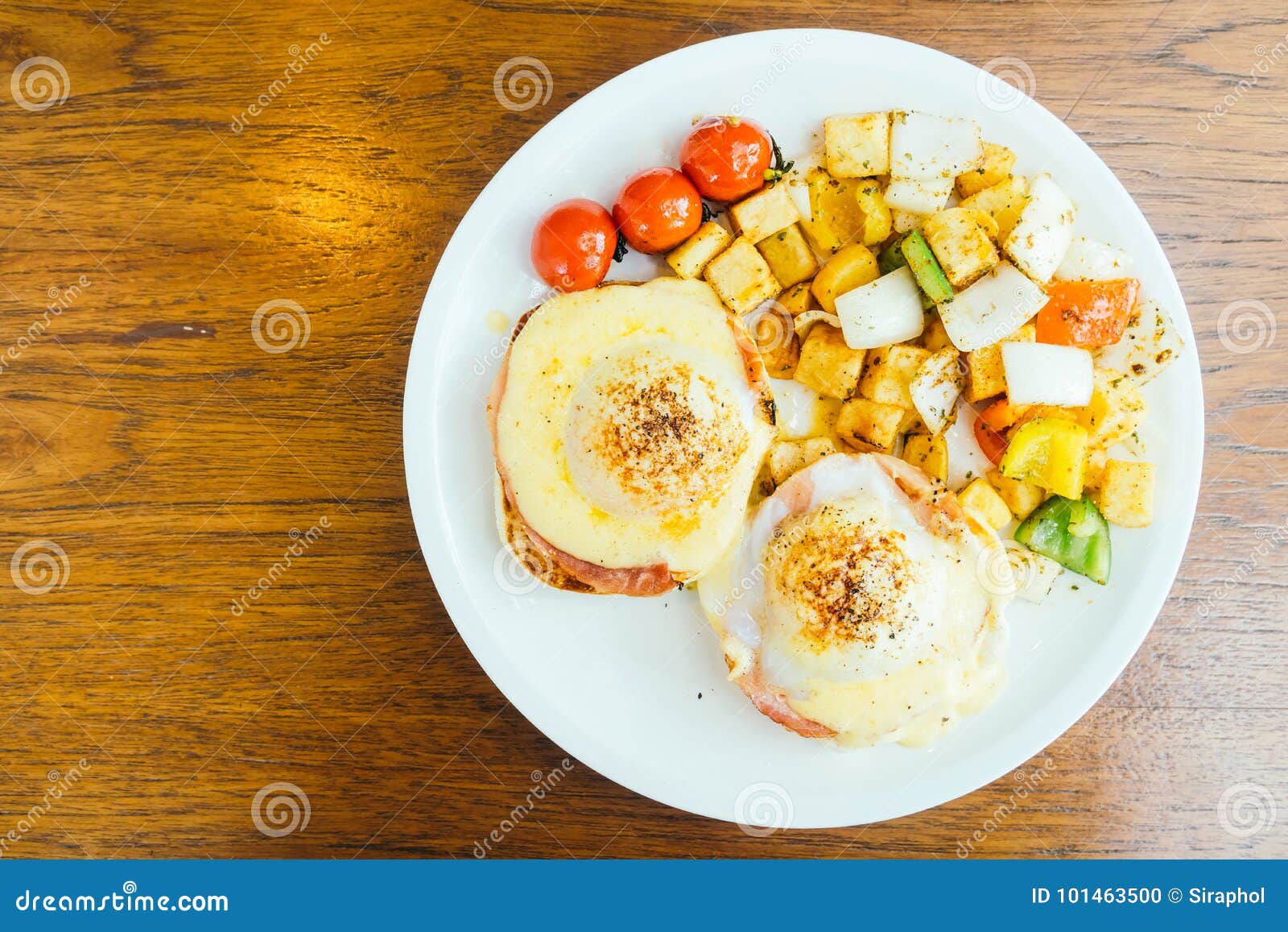 Egg Benedict with Vegetable for Breakfast Stock Photo - Image of eggs ...
