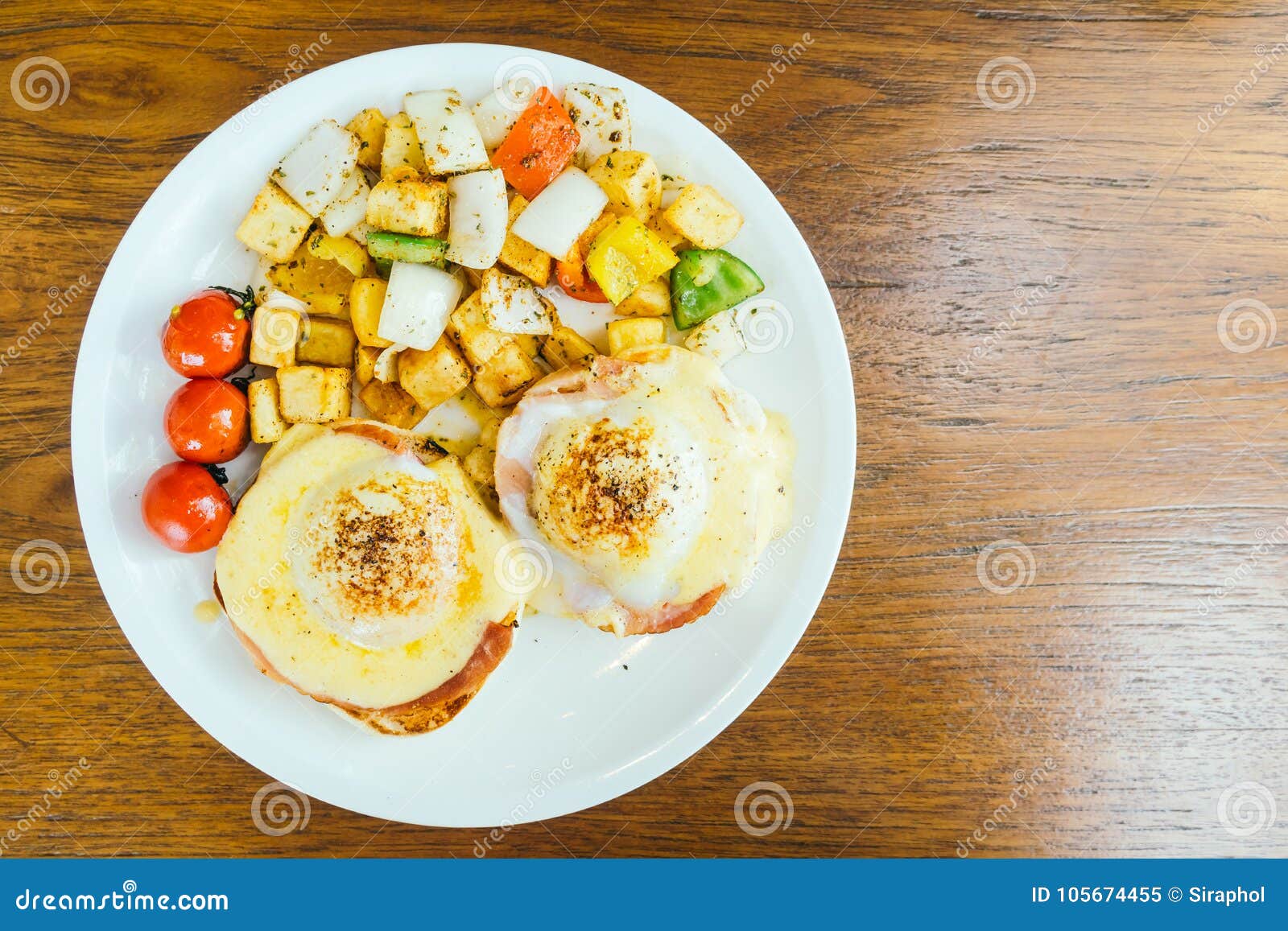 Egg Benedict with Vegetable for Breakfast Stock Image - Image of sauce ...
