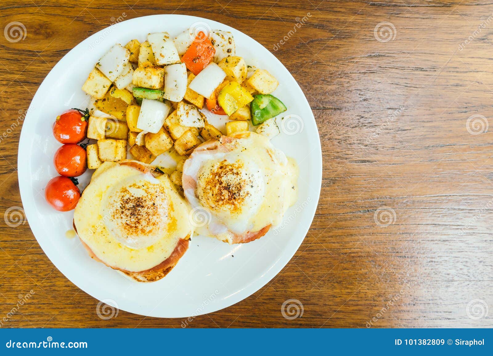 Egg Benedict with Vegetable for Breakfast Stock Image - Image of food ...