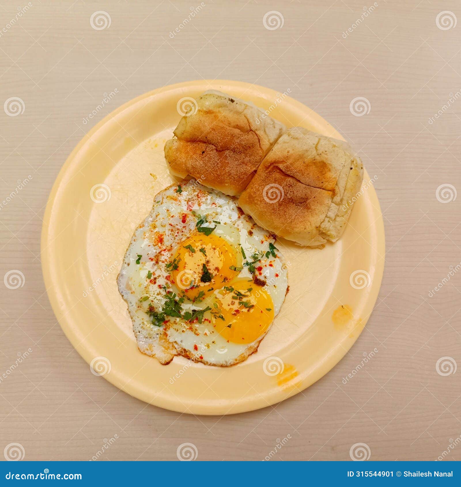 Egg Half Fry the Indian Style-2 Stock Image - Image of bread, yolk ...