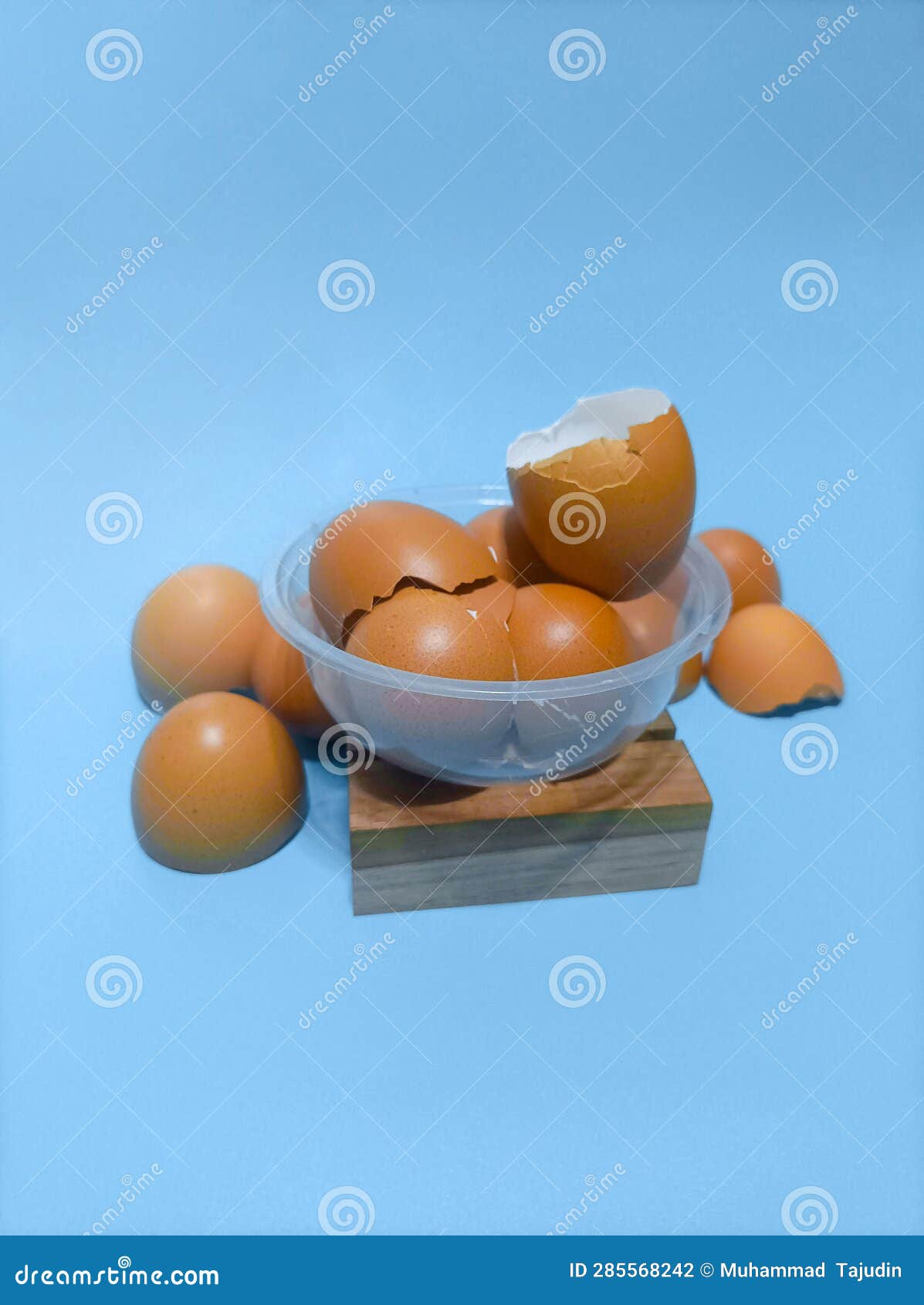 Eggshell in a Transparent Round Bowl. Stock Photo - Image of farm ...