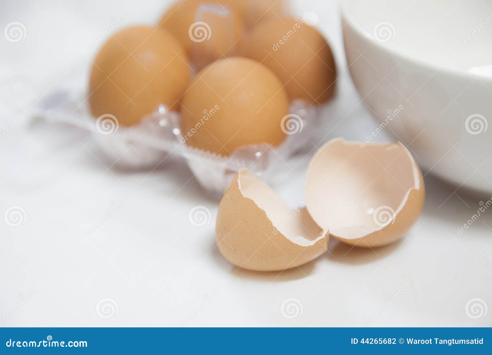Egg Shells with White Bowl and Carton Stock Photo - Image of size, bowl ...