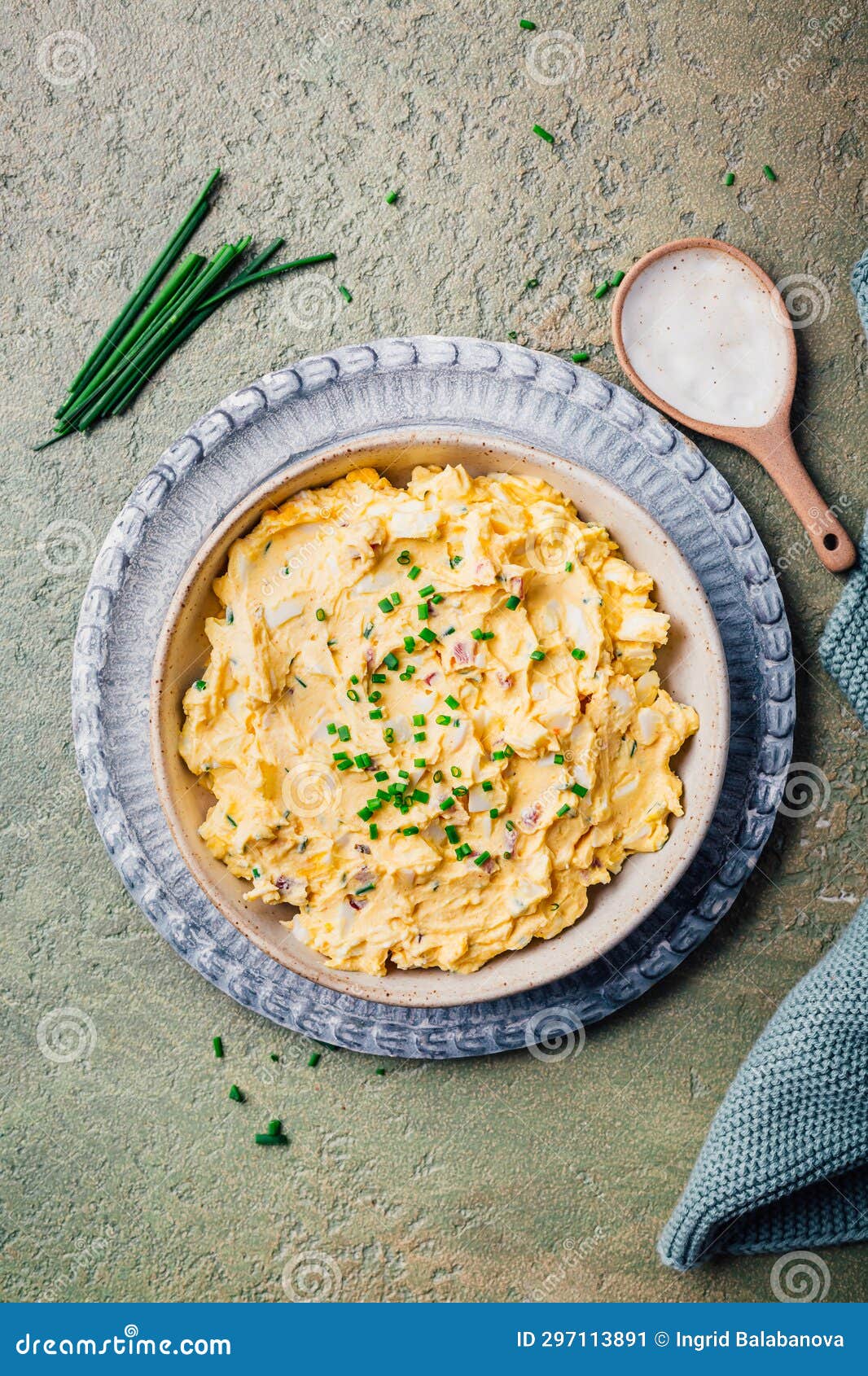 Egg Spread with Cream Cheese, Egg and Chives Stock Image - Image of ...
