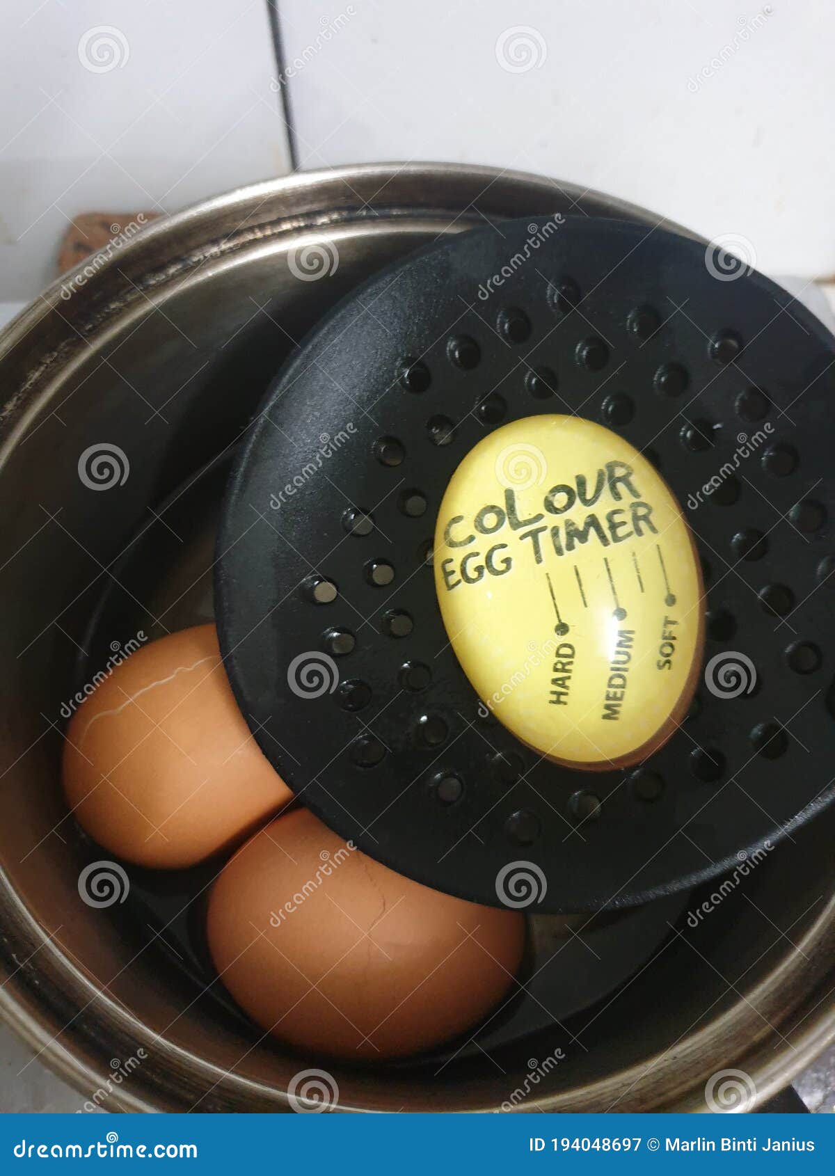 Egg timer for easy cooking stock image. Image of wheel - 194048697