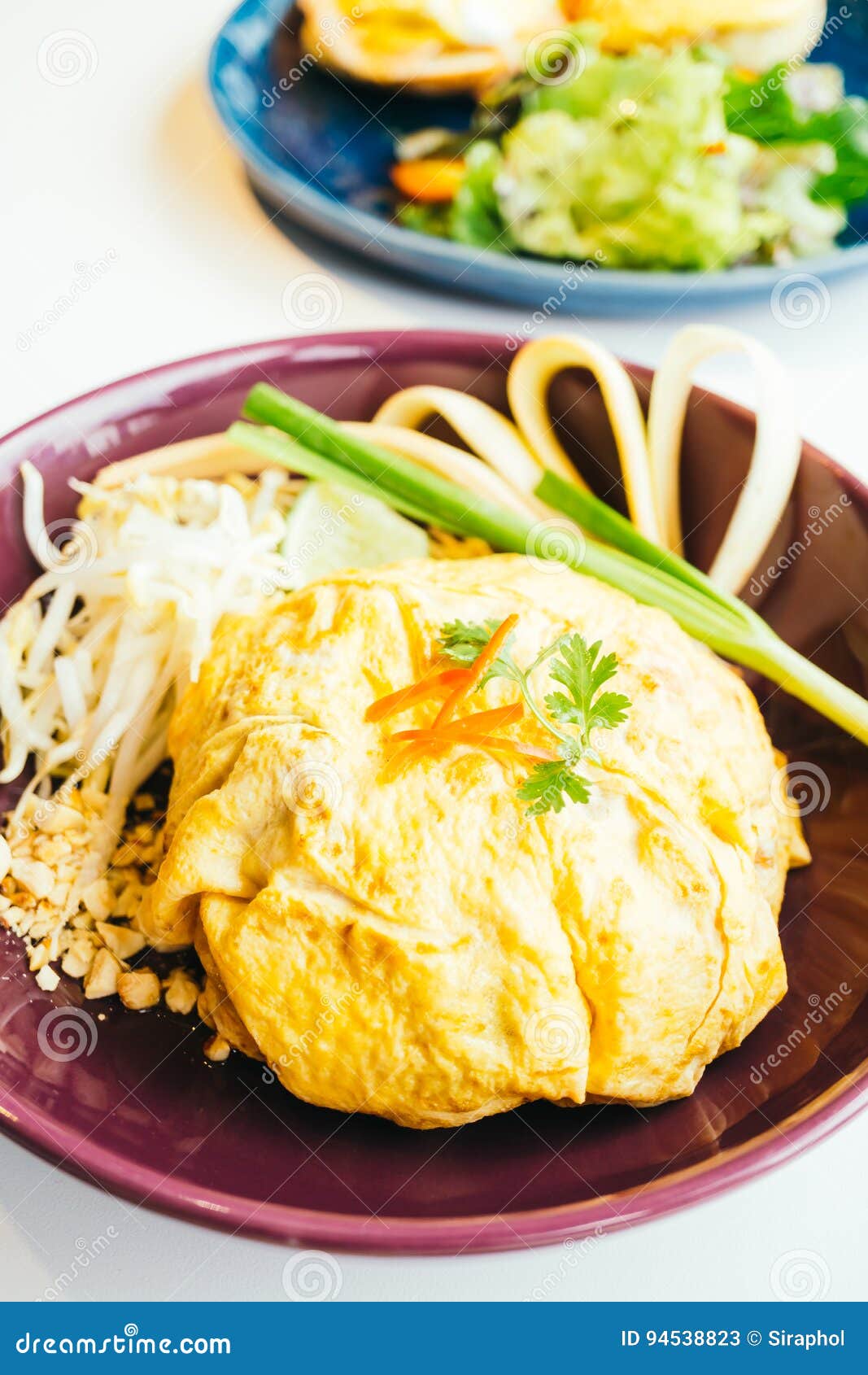 Egg wrap pad thai noodle stock image. Image of noodle - 94538823