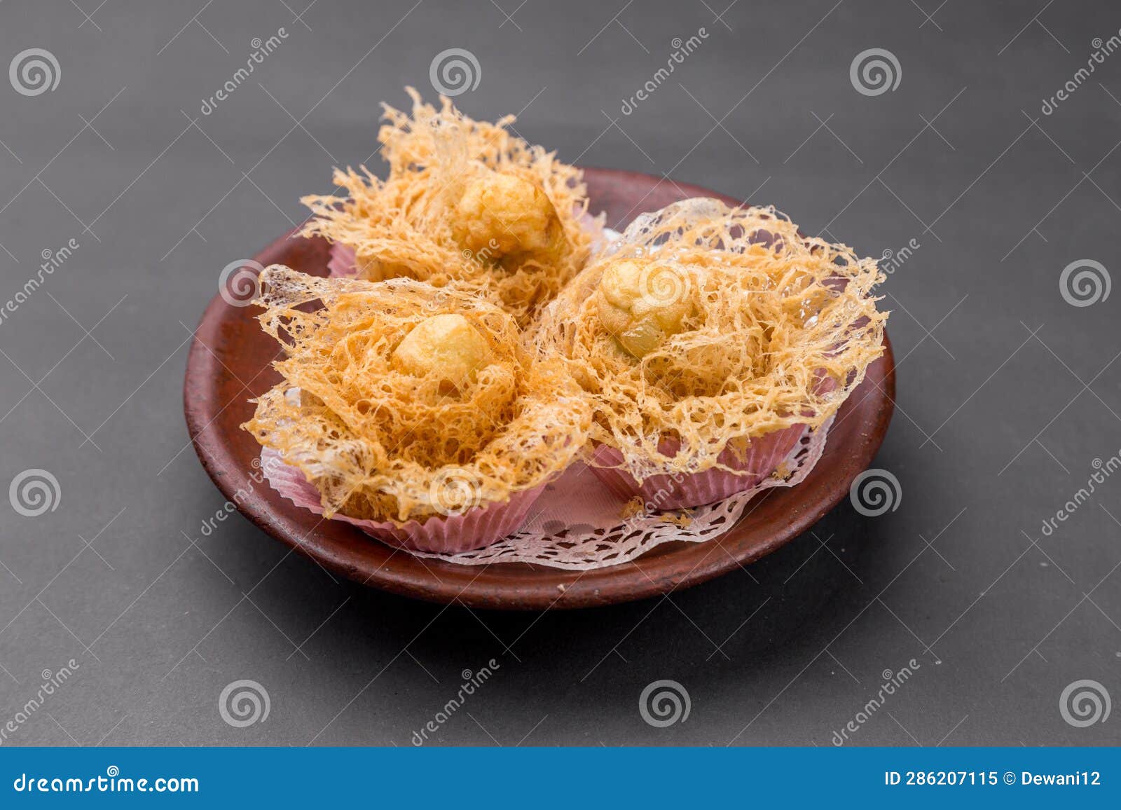 Eggs Dimsum Fried Like Bird Nest Stock Image - Image of nest, yellow ...