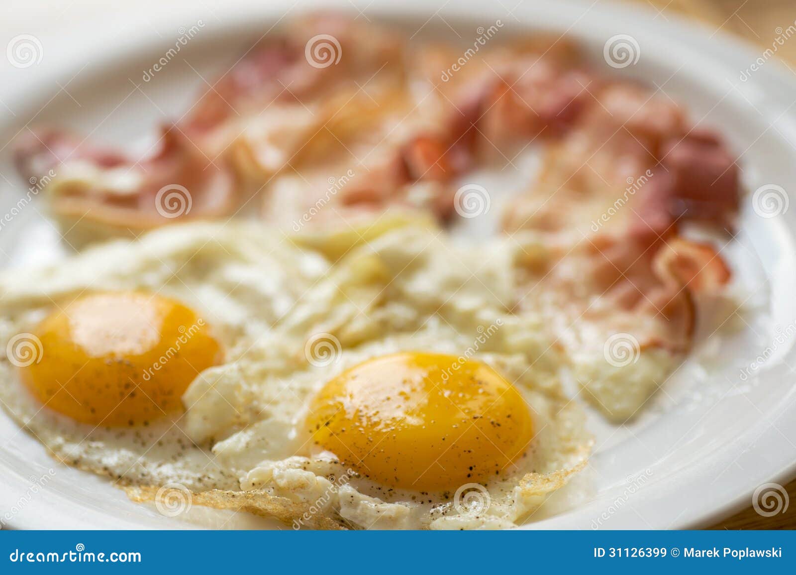 Eggs overeasy and bacon stock image. Image of bacon, breakfast - 31126399