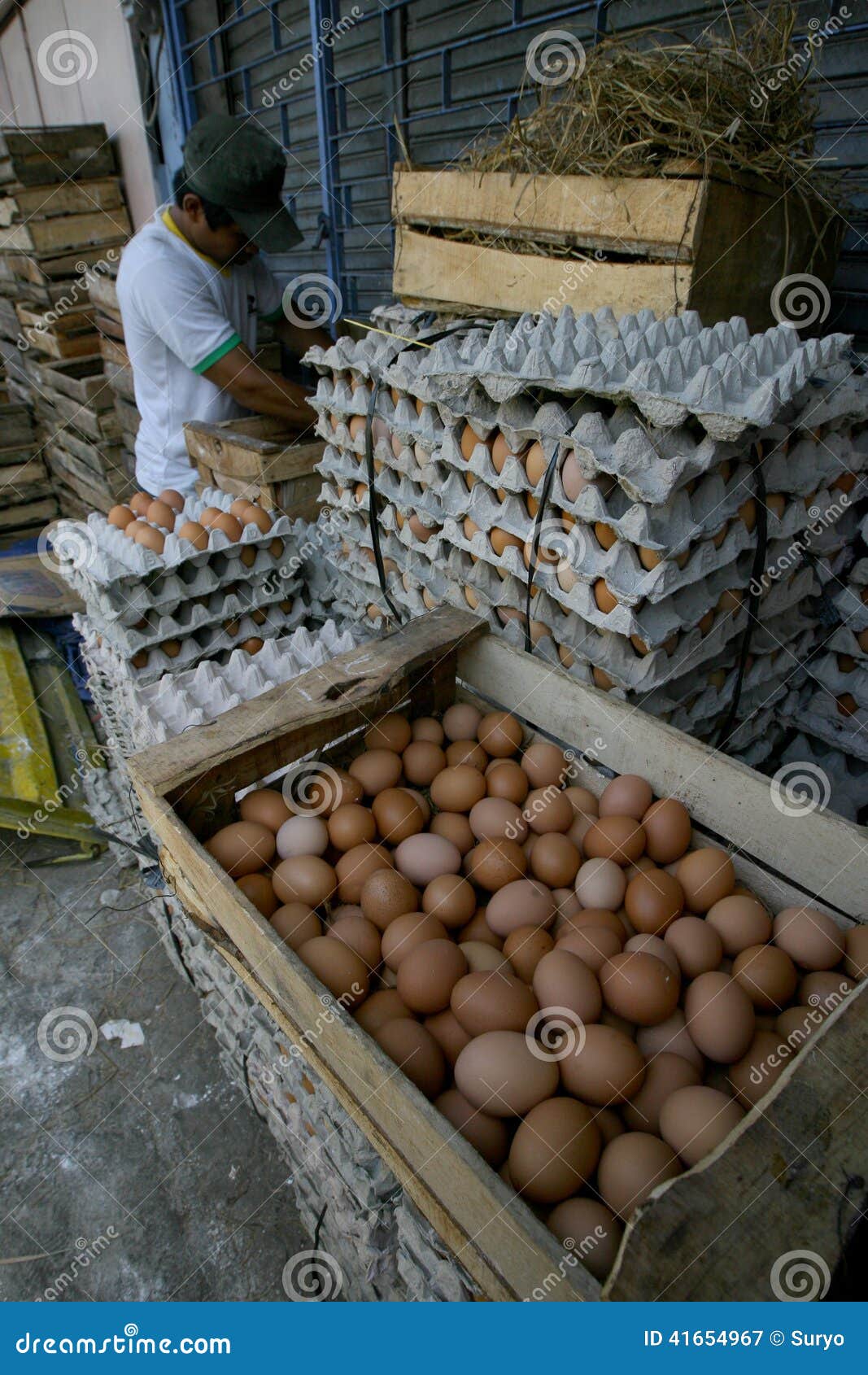 Eggs editorial photography. Image of sent, java, eggs - 41654967