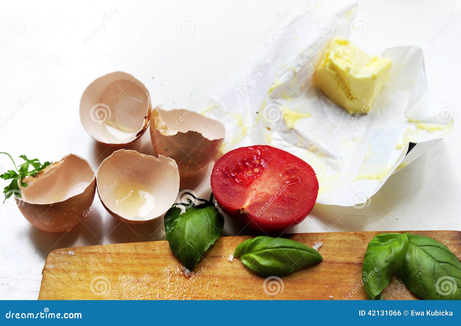 Eggshell and Ingredients for Preparing Baked Eggs Stock Photo - Image ...