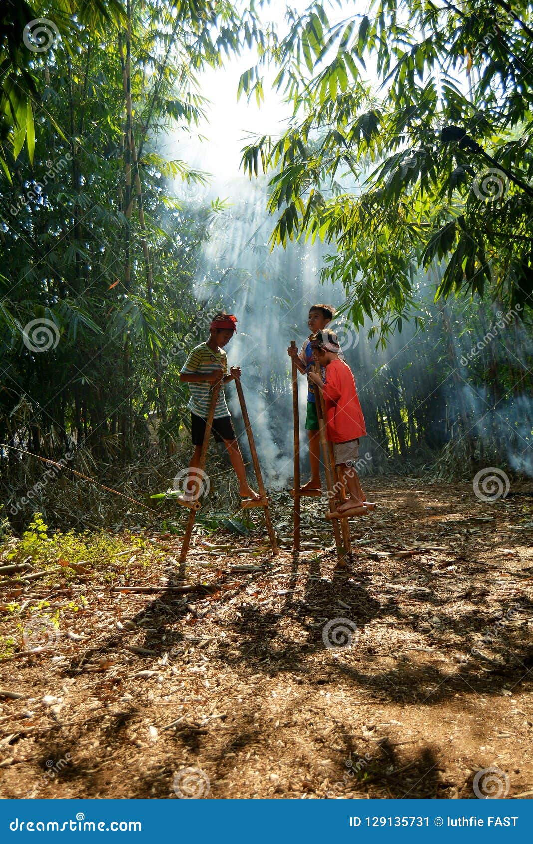 Egrang editorial photo. Image of playing, traditional - 129135731