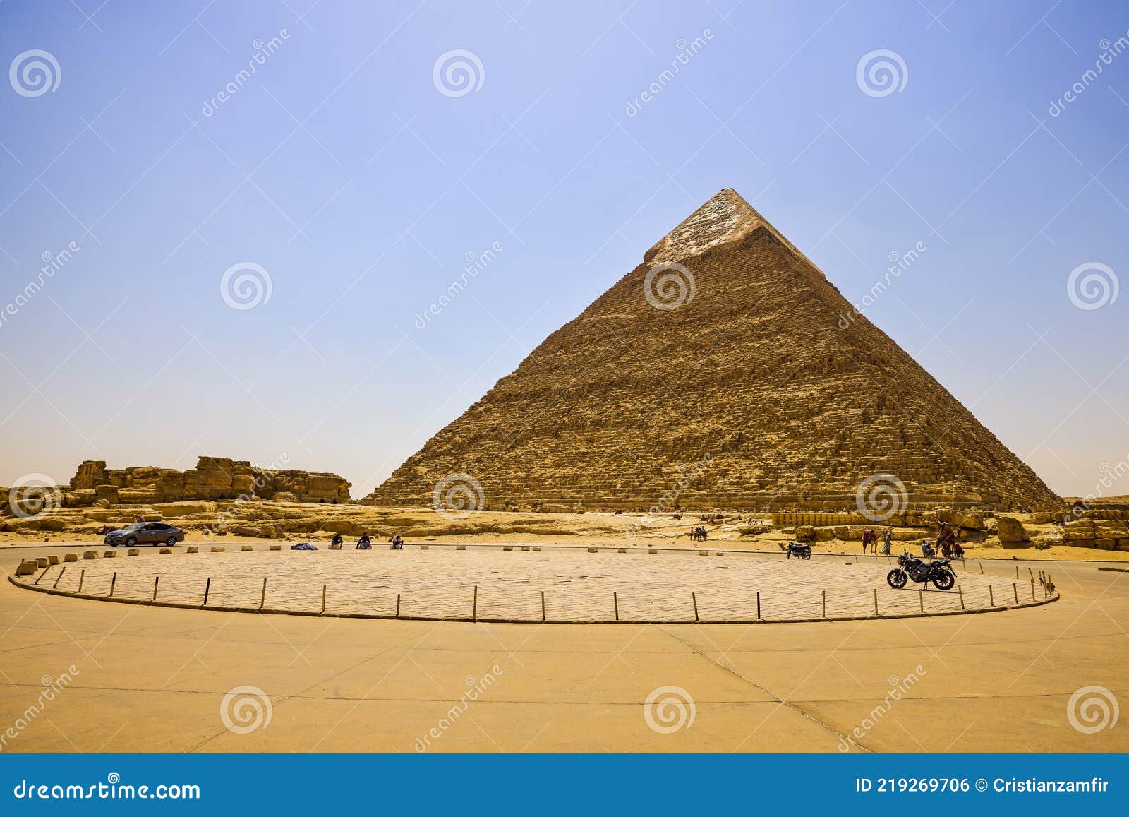 Egypt, Cairo - Giza. General View of Pyramids Editorial Photo - Image ...