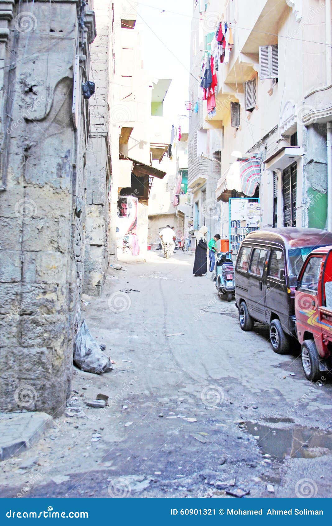 Egypt cairo street view editorial photo. Image of poverty - 60901321