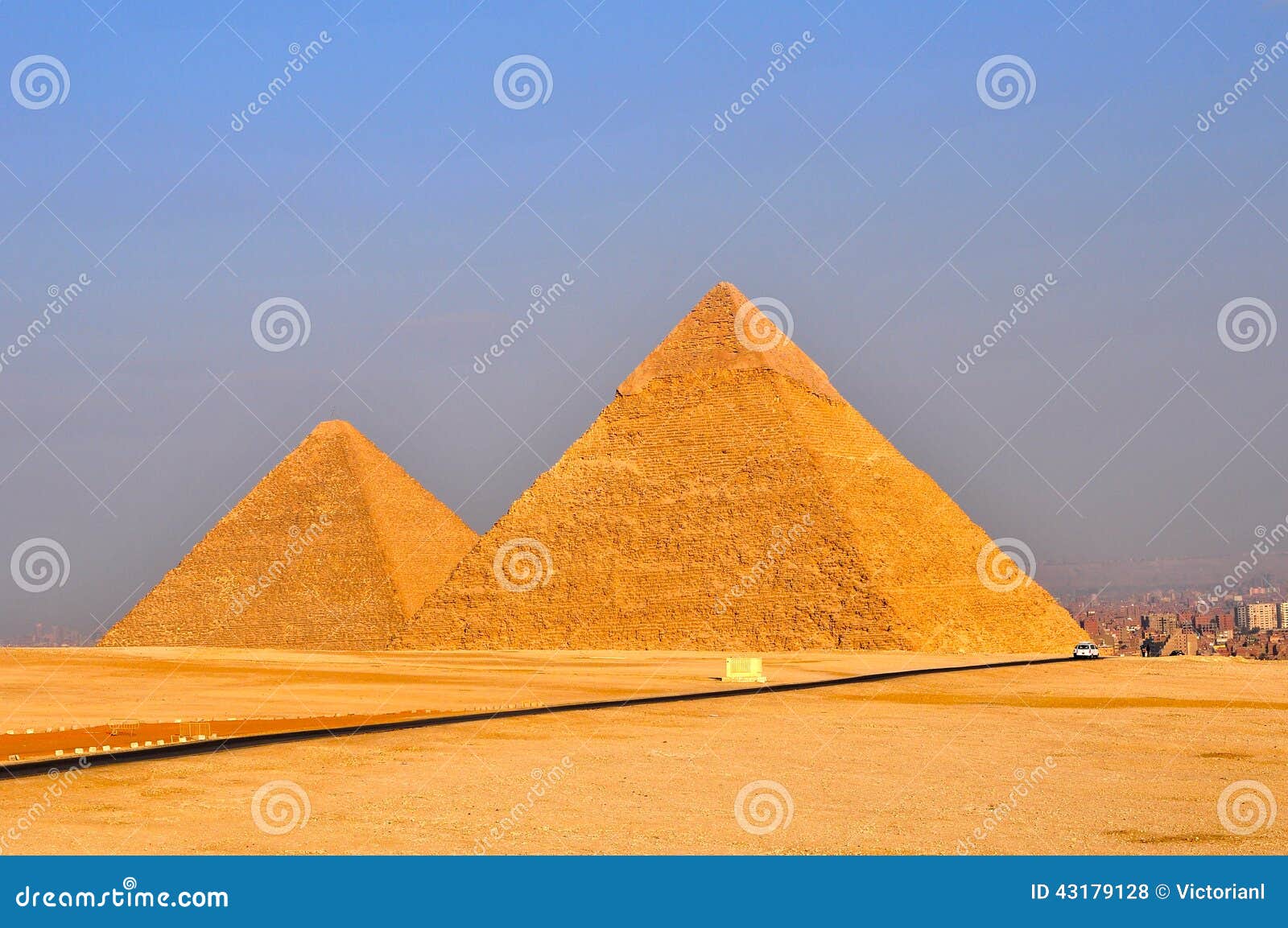 Egypt Pyramid. Historic Buildings. Stock Photography | CartoonDealer ...