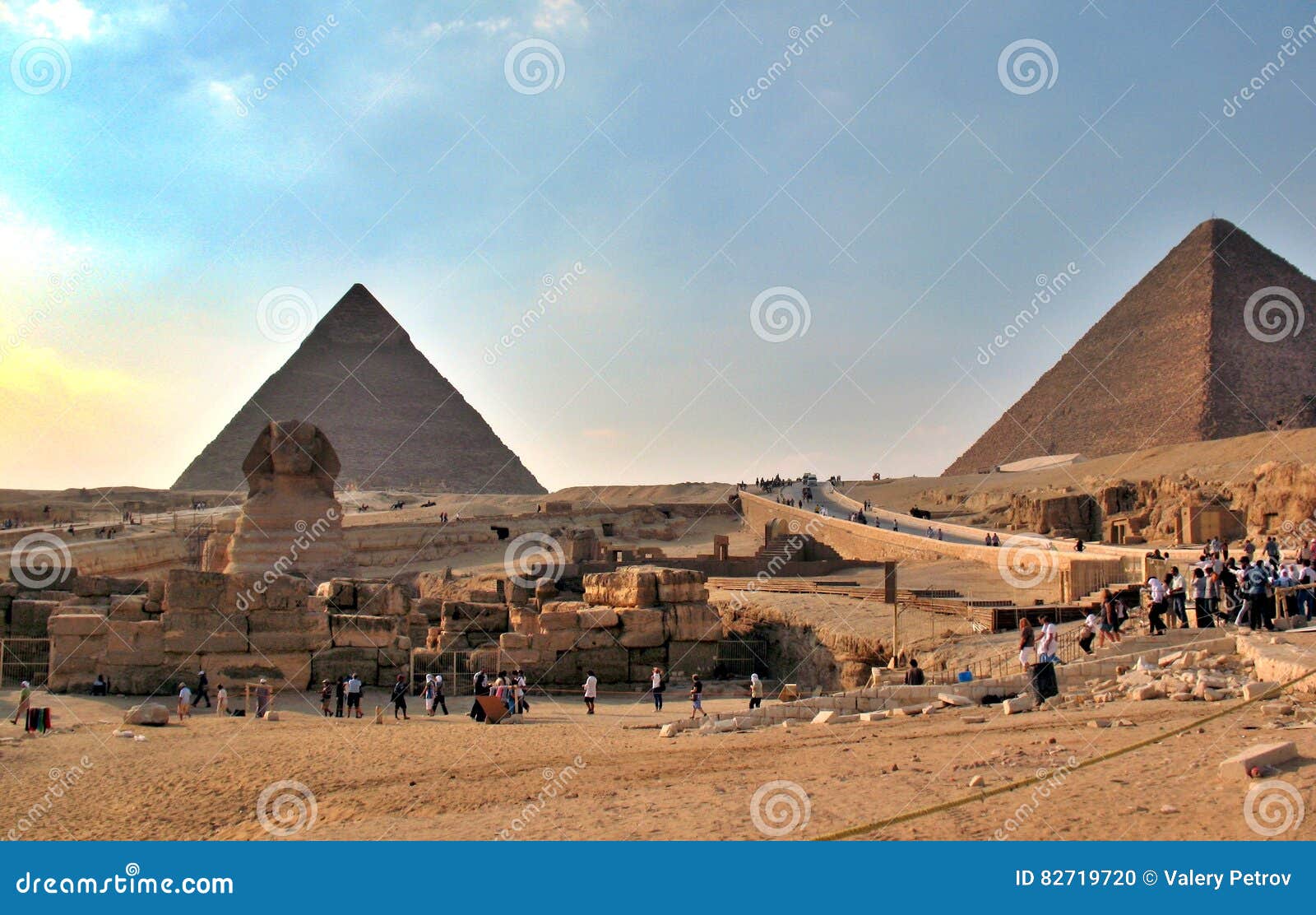 Egypt Queen Pyramids, Cairo Editorial Image - Image of desert, giza ...