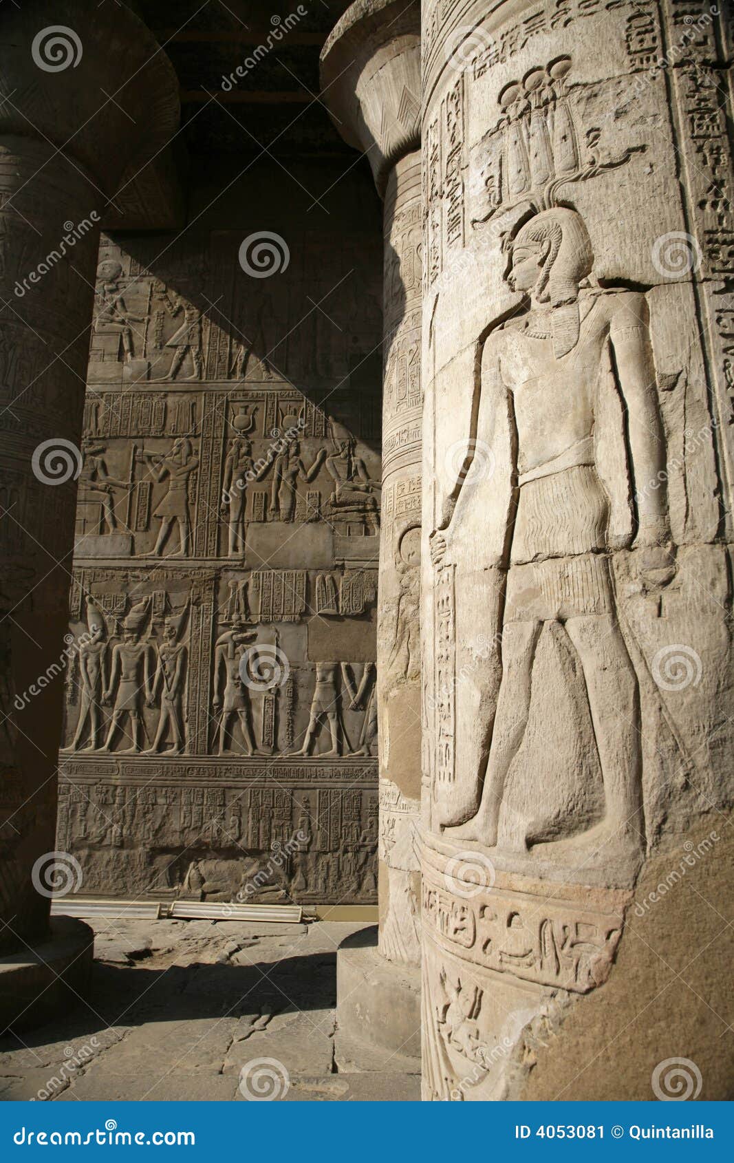 Egyptian court stock image. Image of tourist, kefren, court - 4053081