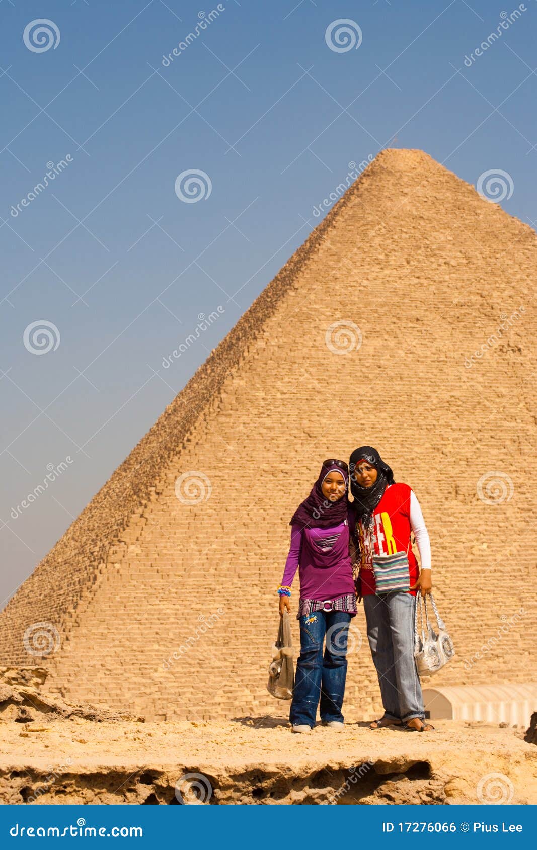 Egyptian Girls Pose Pyramid Cheops Editorial Photo - Image of egyptian ...