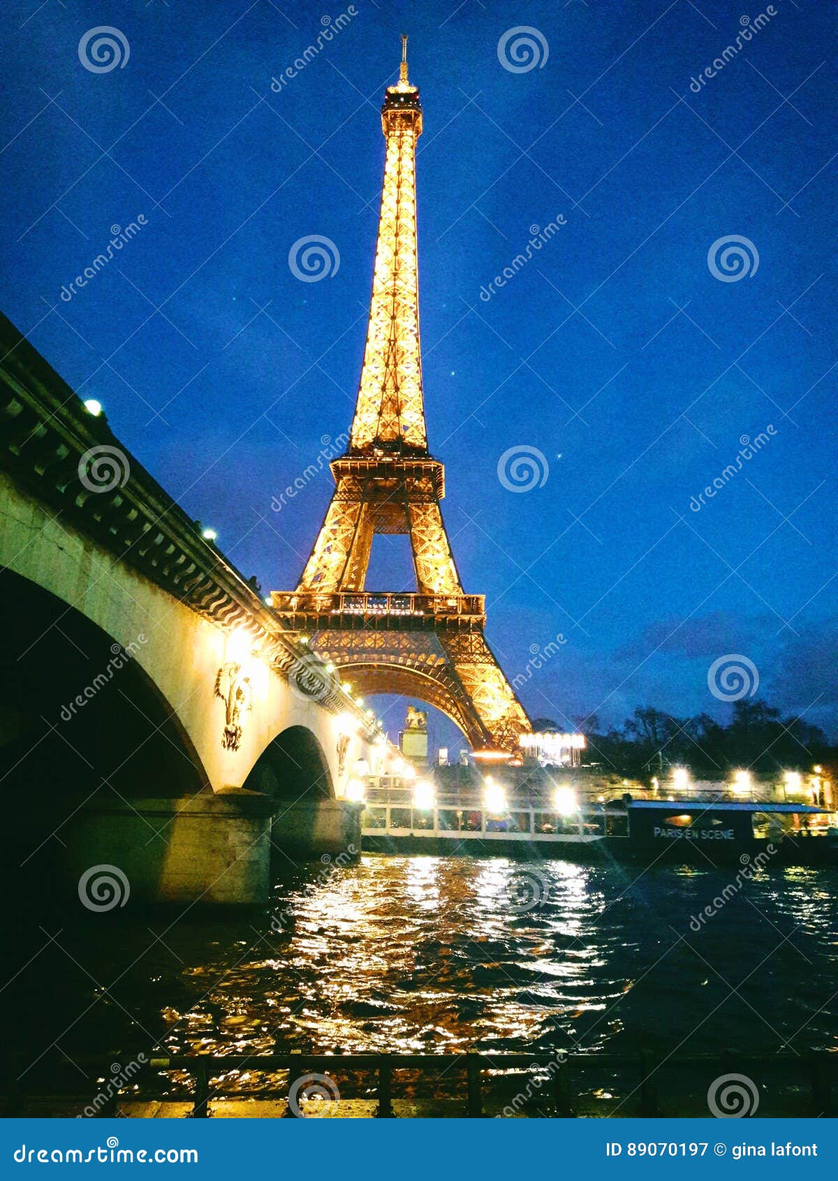 Eiffel Tower and bridge editorial photography. Image of city - 89070197