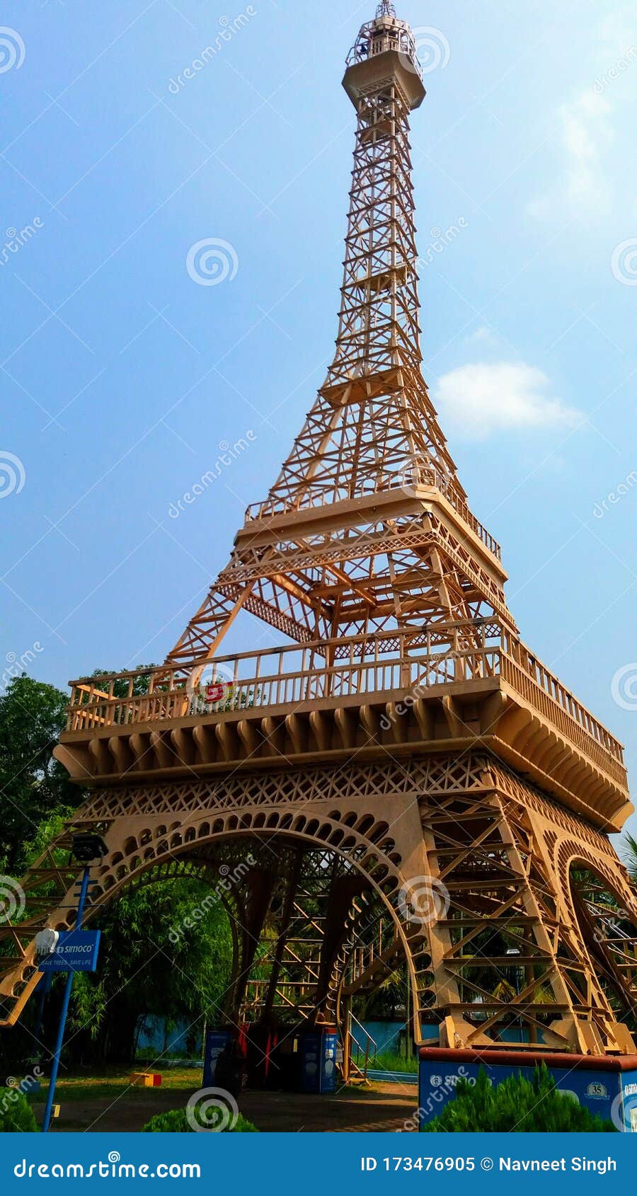 Eiffel Tower in Kolkata Park Stock Image - Image of holiday, kolkata ...