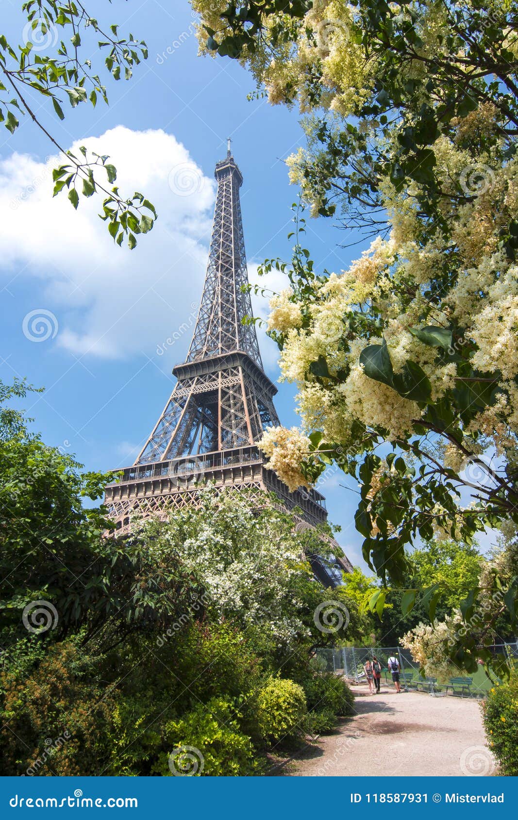 Eiffel Tower in Spring, Paris, France Editorial Photo - Image of paris ...