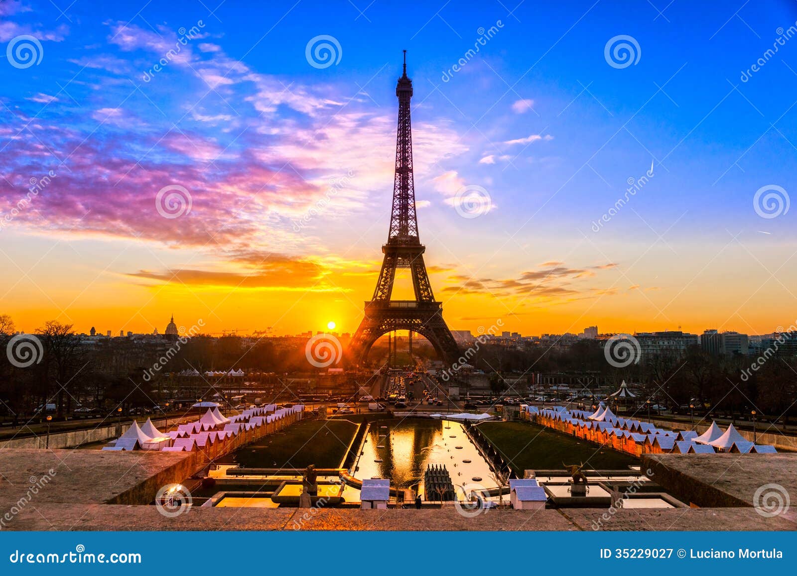 Eiffel Tower at Sunrise, Paris. Stock Image - Image of landmark, paris ...