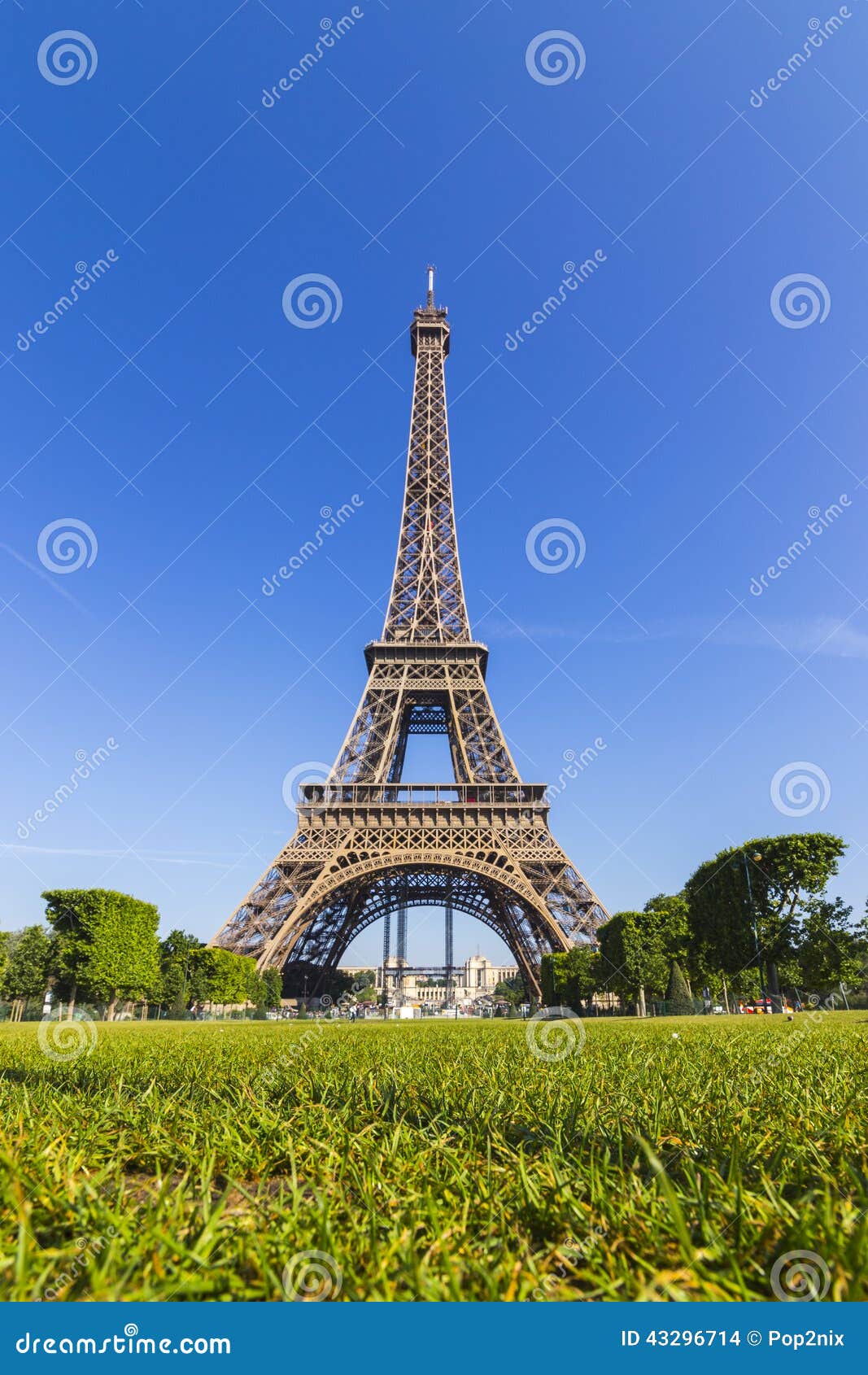 Eiffle Tower Paris Stock Image | CartoonDealer.com #47889241
