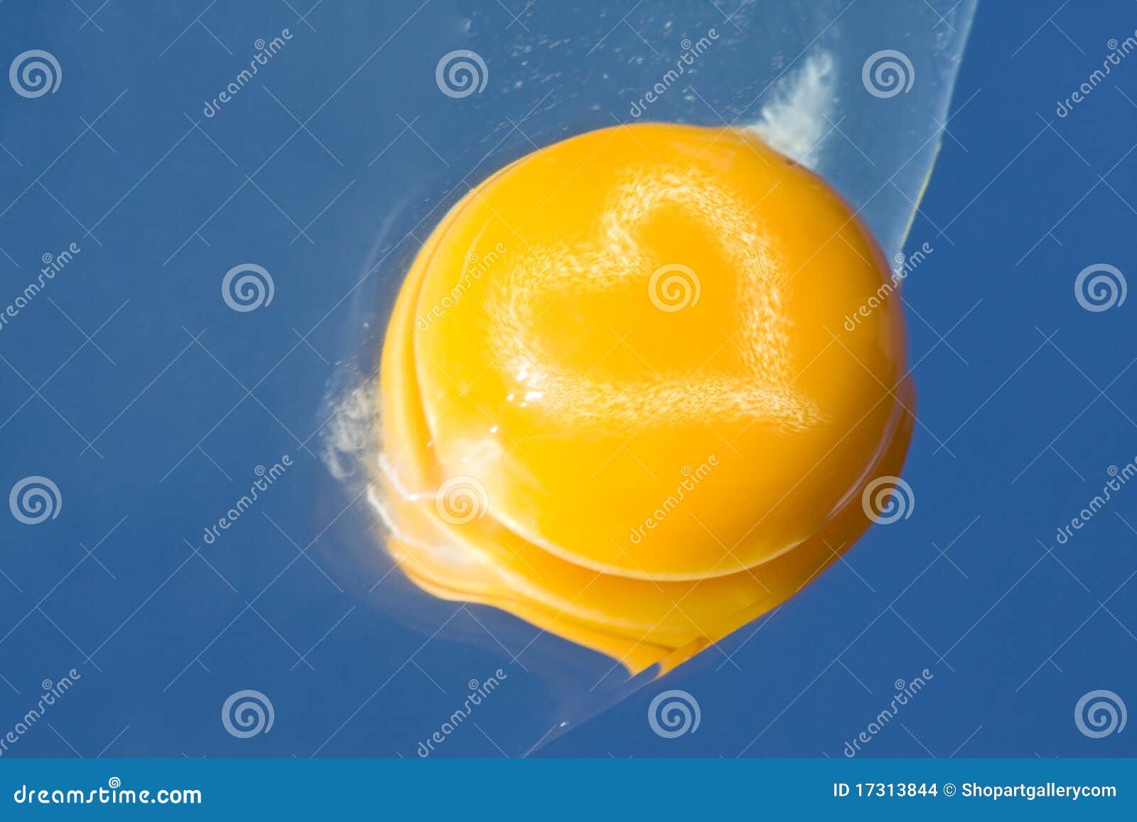 Eigelb-Inneres stockfoto. Bild von farbe, gelb, bestandteil - 17313844