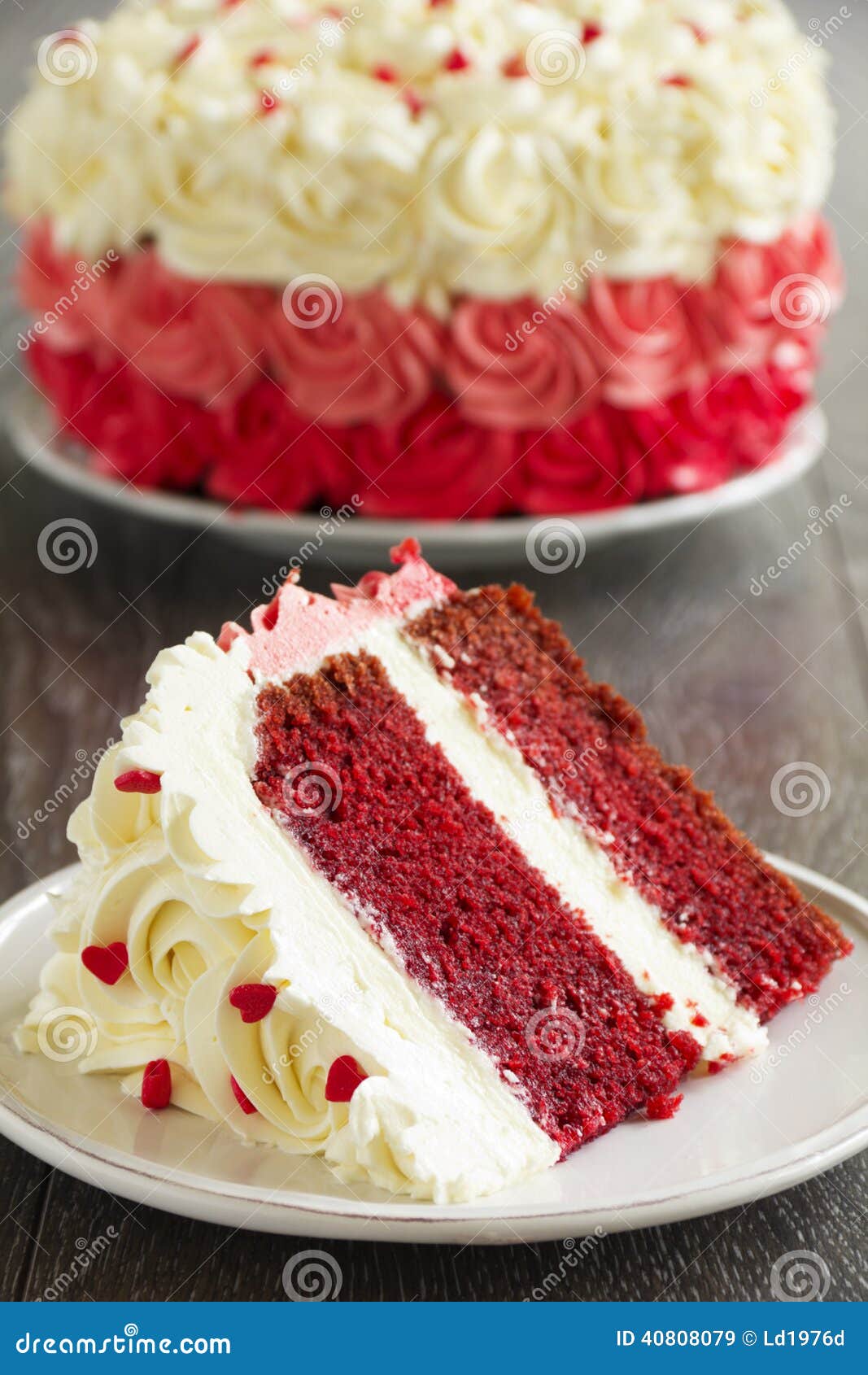 Eigengemaakt Cake Rood Fluweel Stock Afbeelding - Image of ruimte ...