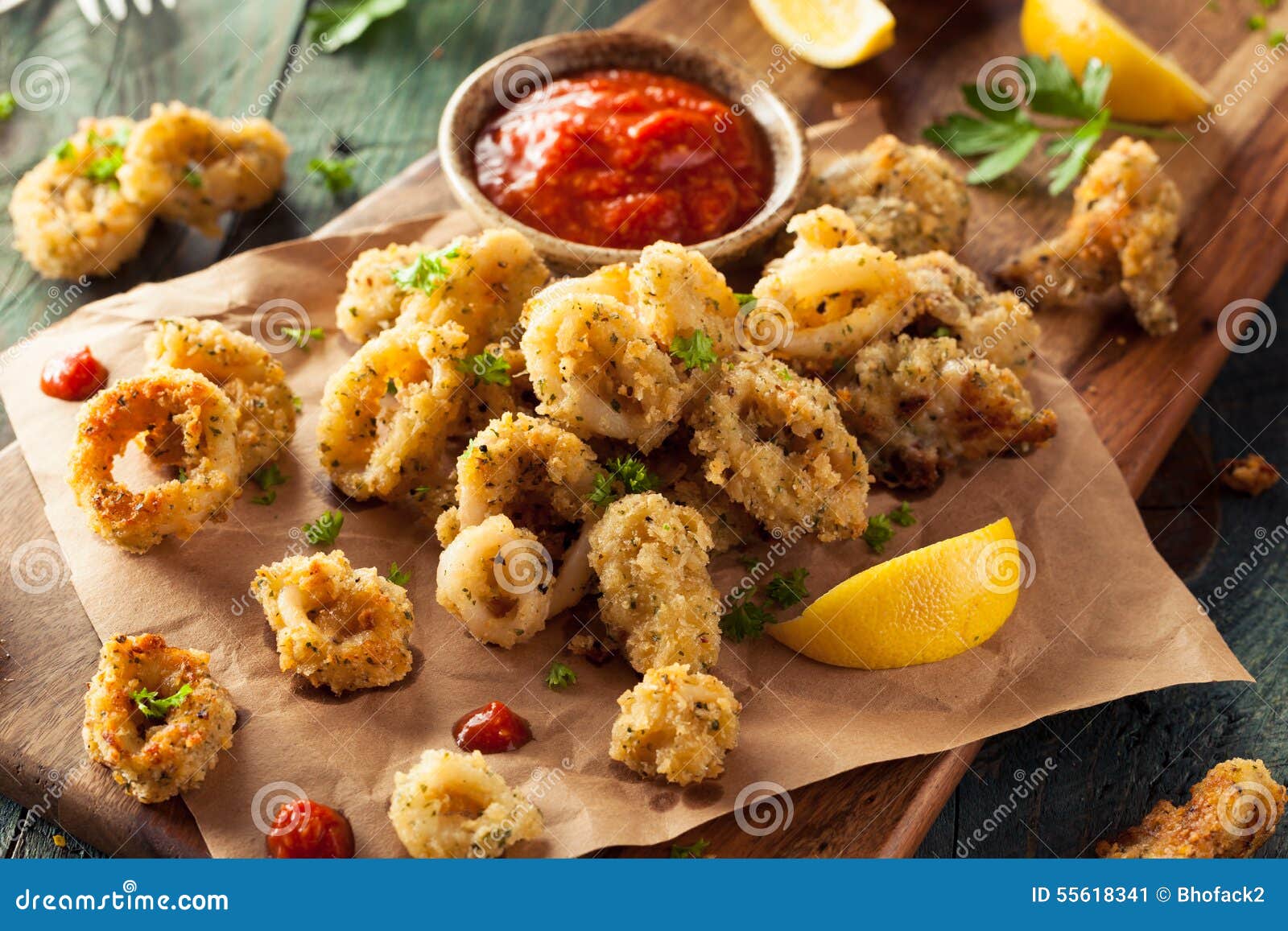 Eigengemaakt Gepaneerd Fried Calamari Stock Afbeelding - Image of ...
