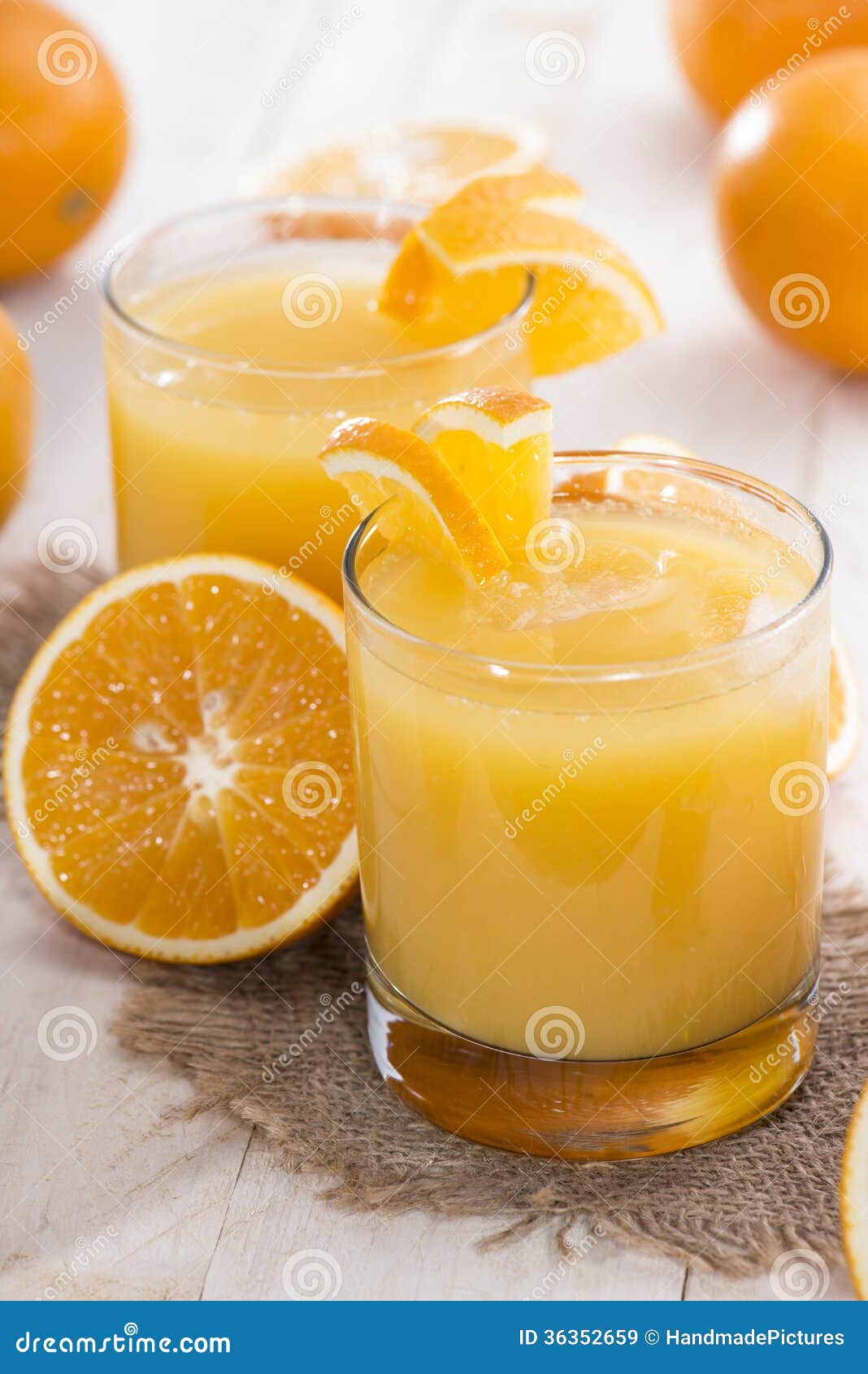 Eigengemaakt Jus d'orange stock afbeelding. Image of vloeistof - 36352659