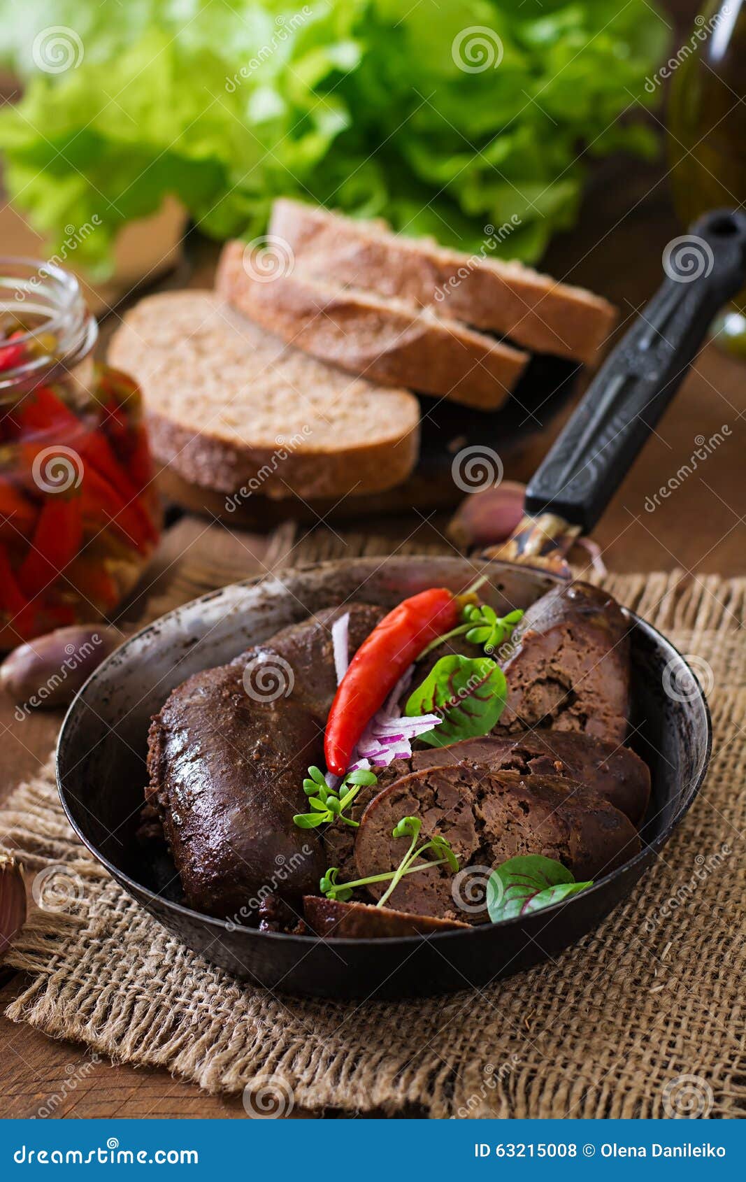 Eigengemaakte Bloedworst Met Afval Stock Foto - Image of gastronomisch ...