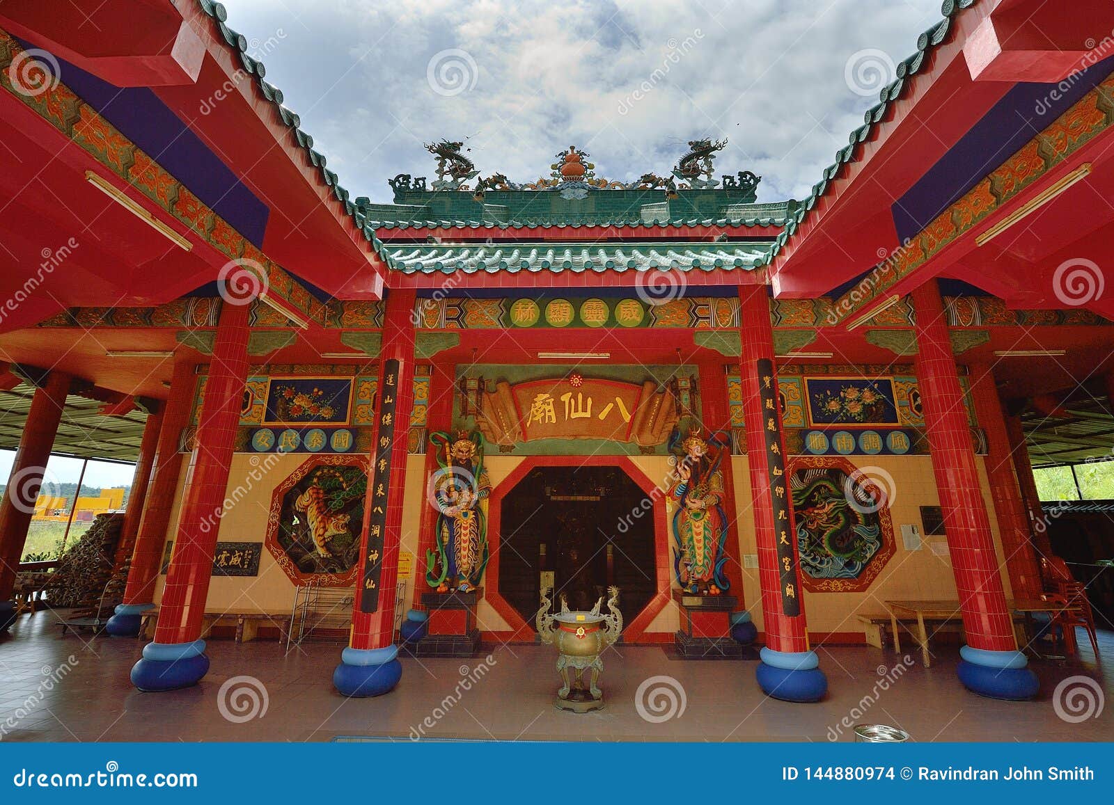 EIGHT DEITY TEMPLE editorial stock image. Image of eight - 144880974