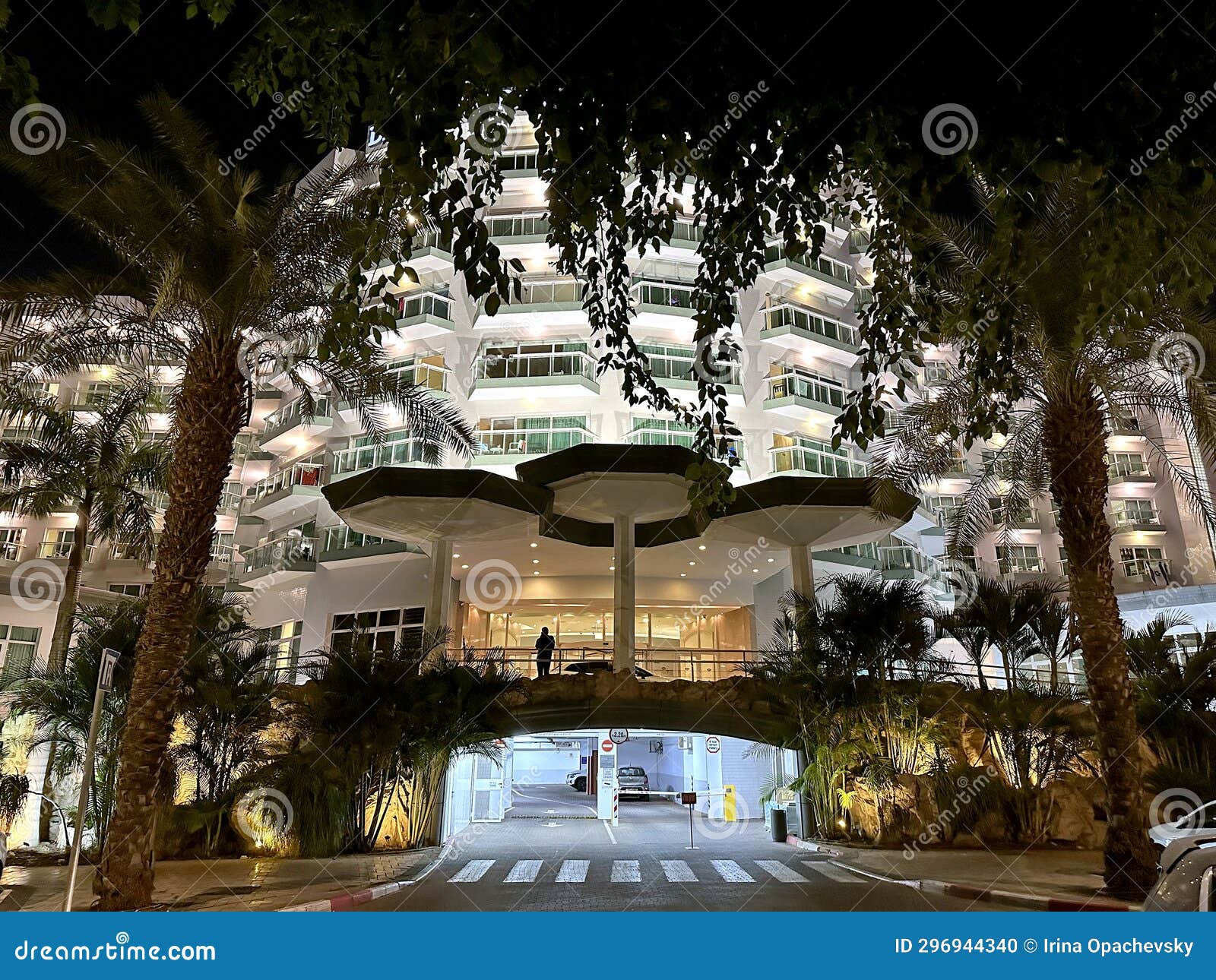 Hotel DAN PANORAMA in Eilat Stock Photo - Image of resort, tree: 296944340