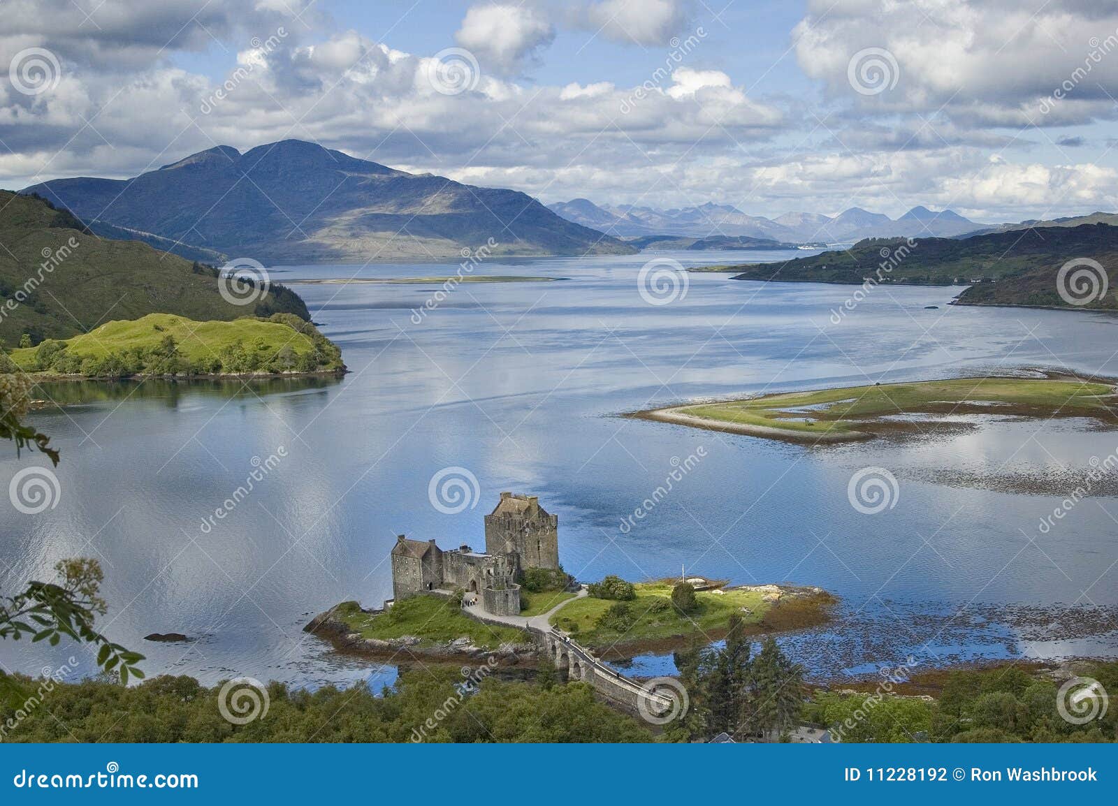 Eilean Donan Castle stock photo. Image of eilean, landmark - 11228192