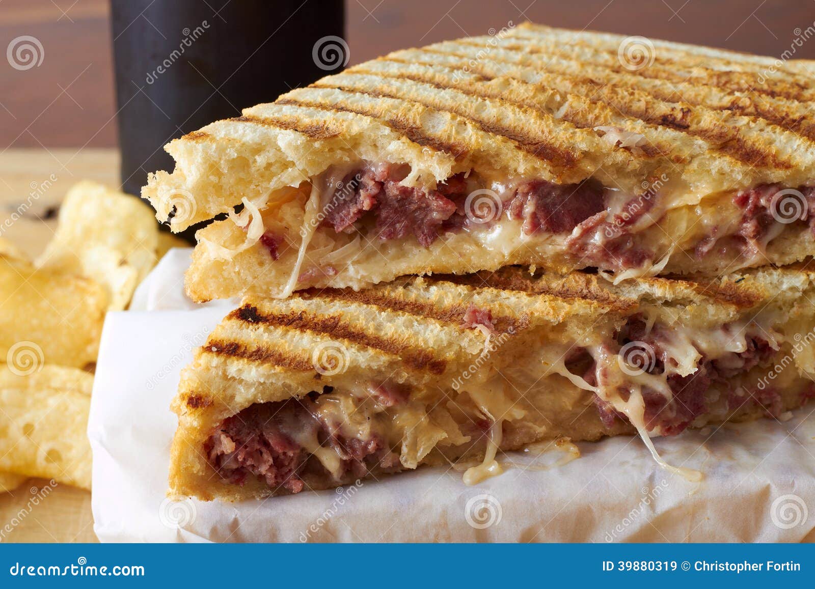 Ein Gegrilltes Panini Sandwich Stockbild - Bild von italienisch ...