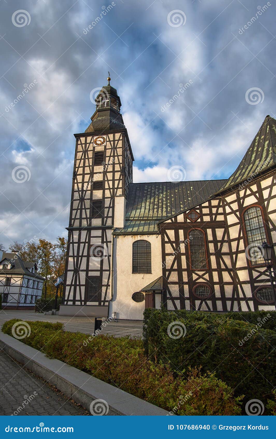 Ein Historisches, Fachwerkbau Einer Protestantische Kirche Stockfoto ...