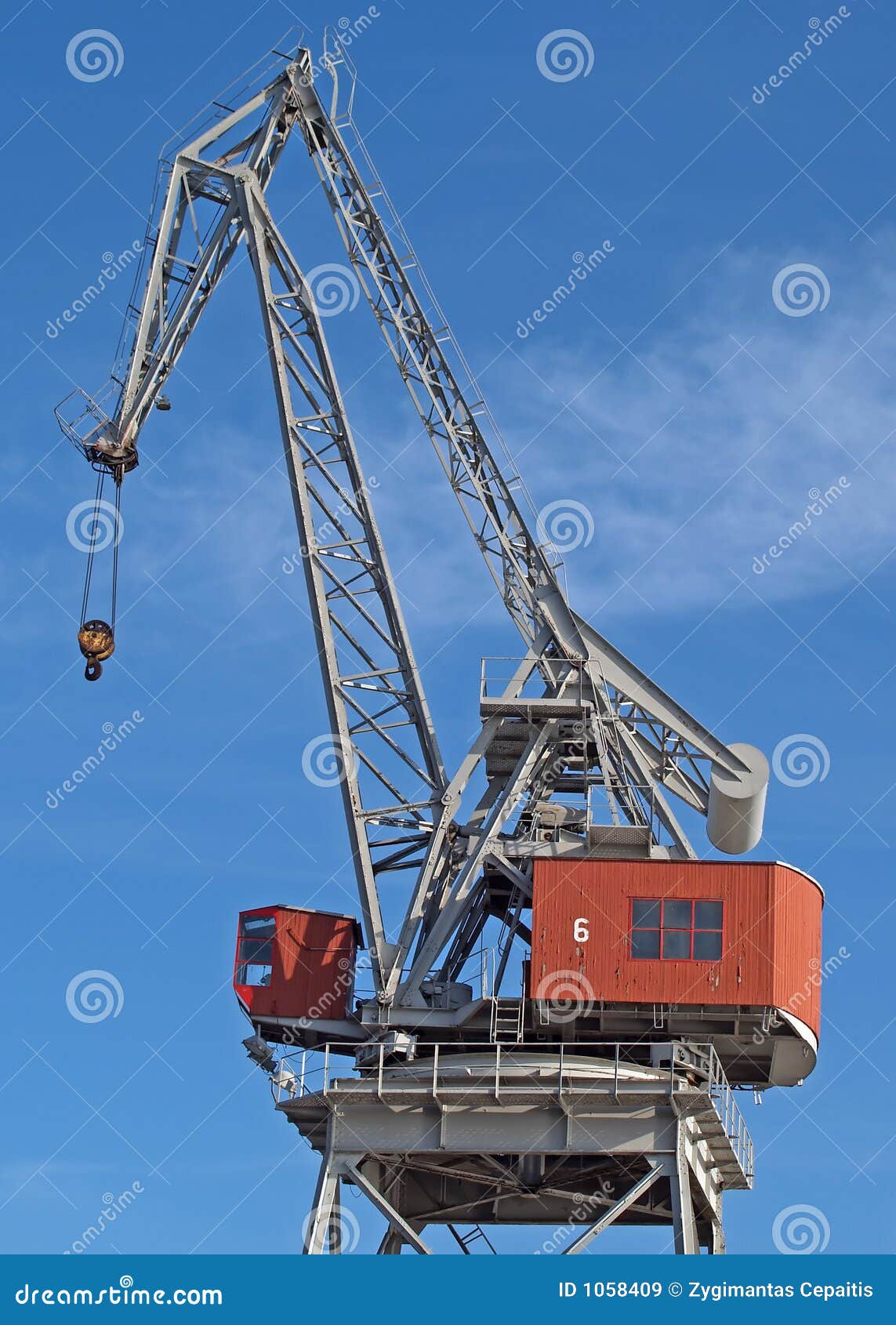 Ein Marinekran stockbild. Bild von fracht, portal, hafen - 1058409