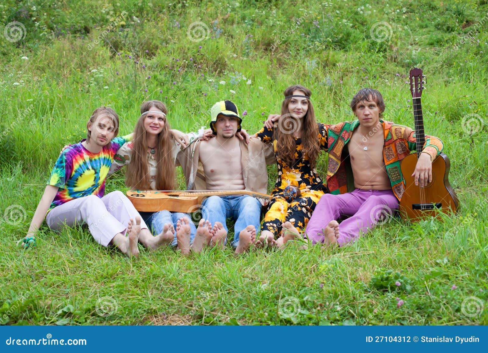 Eine Gruppe junge Hippien stockfoto. Bild von gesicht - 27104312