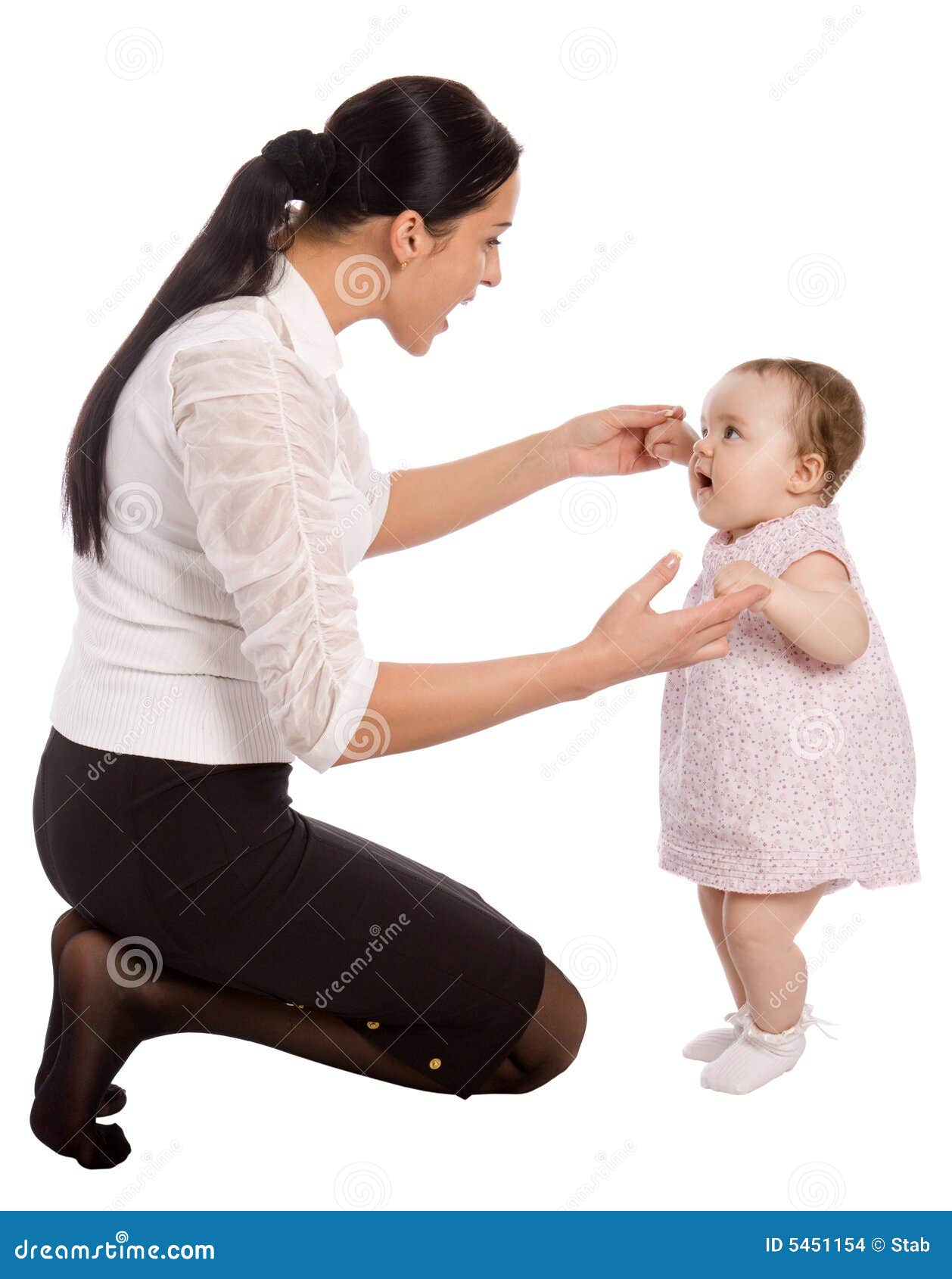 Eine Mutter Unterrichtet Seine Tochter Zu Sprechen Stockfoto - Bild von ...