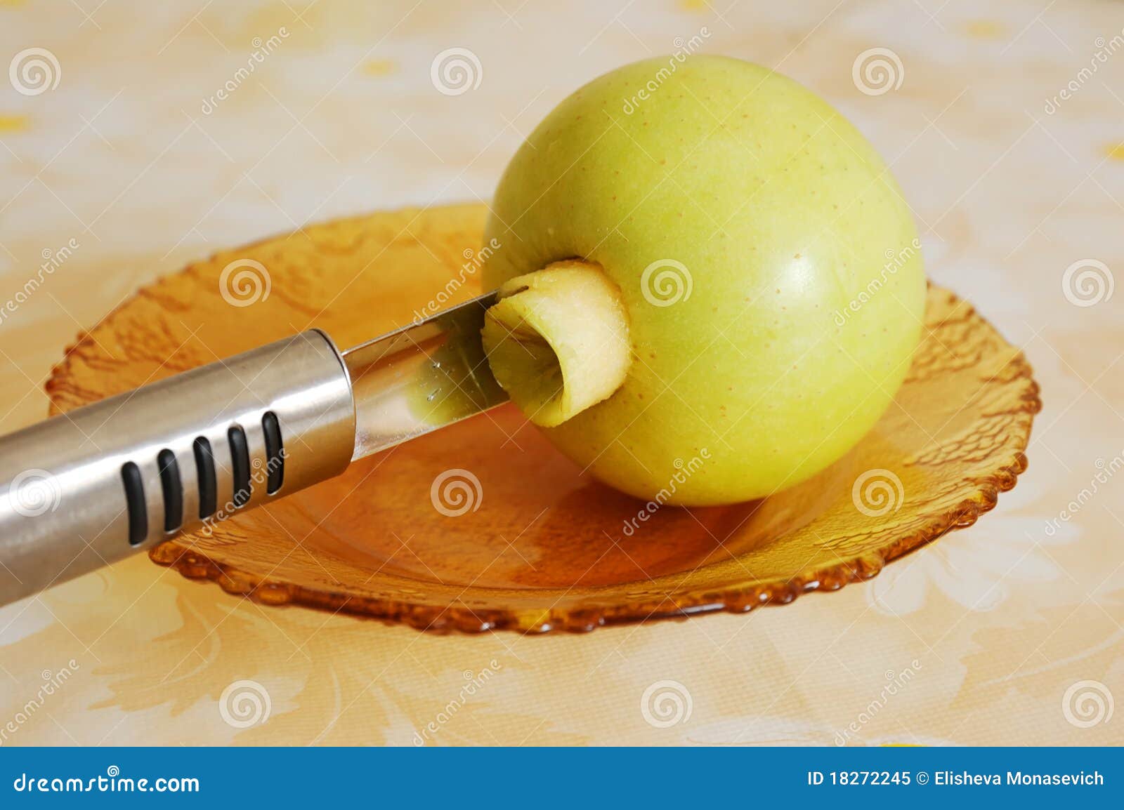 Einen Apfelkern Herausnehmen Stockbild - Bild von hilfsmittel, essen ...