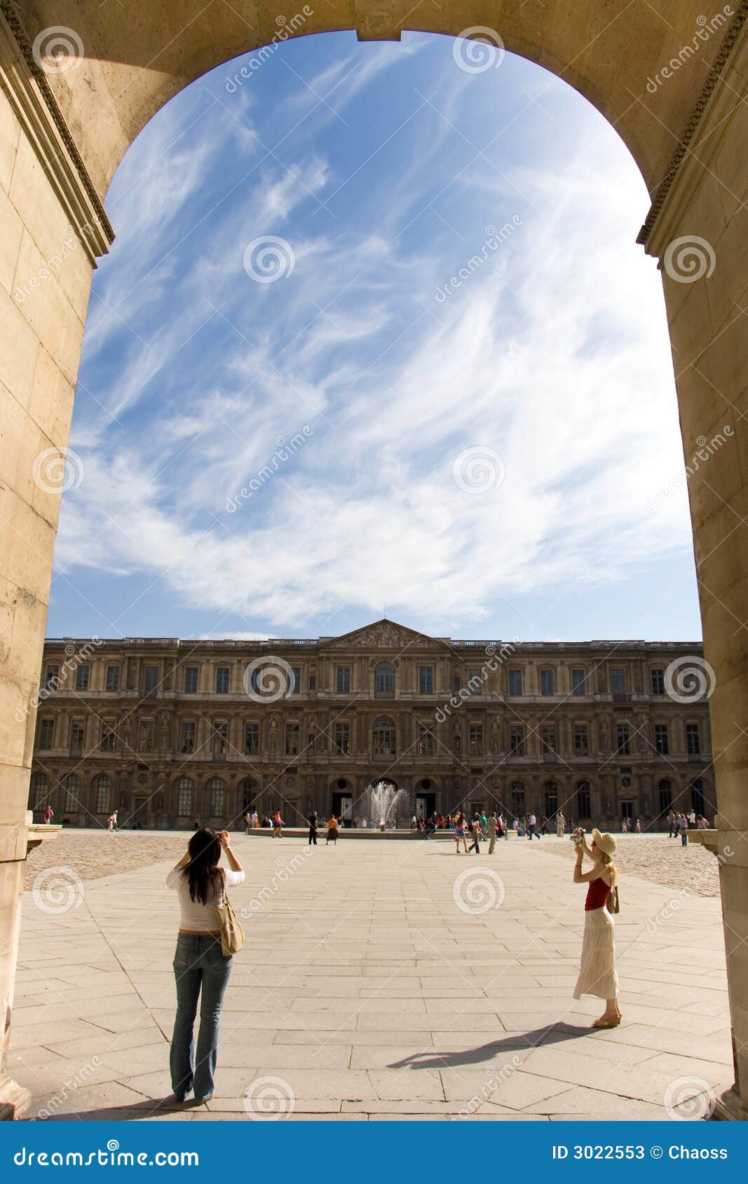 Eingang Zum Luftschlitz Paris Redaktionelles Stockfoto - Bild von haus ...